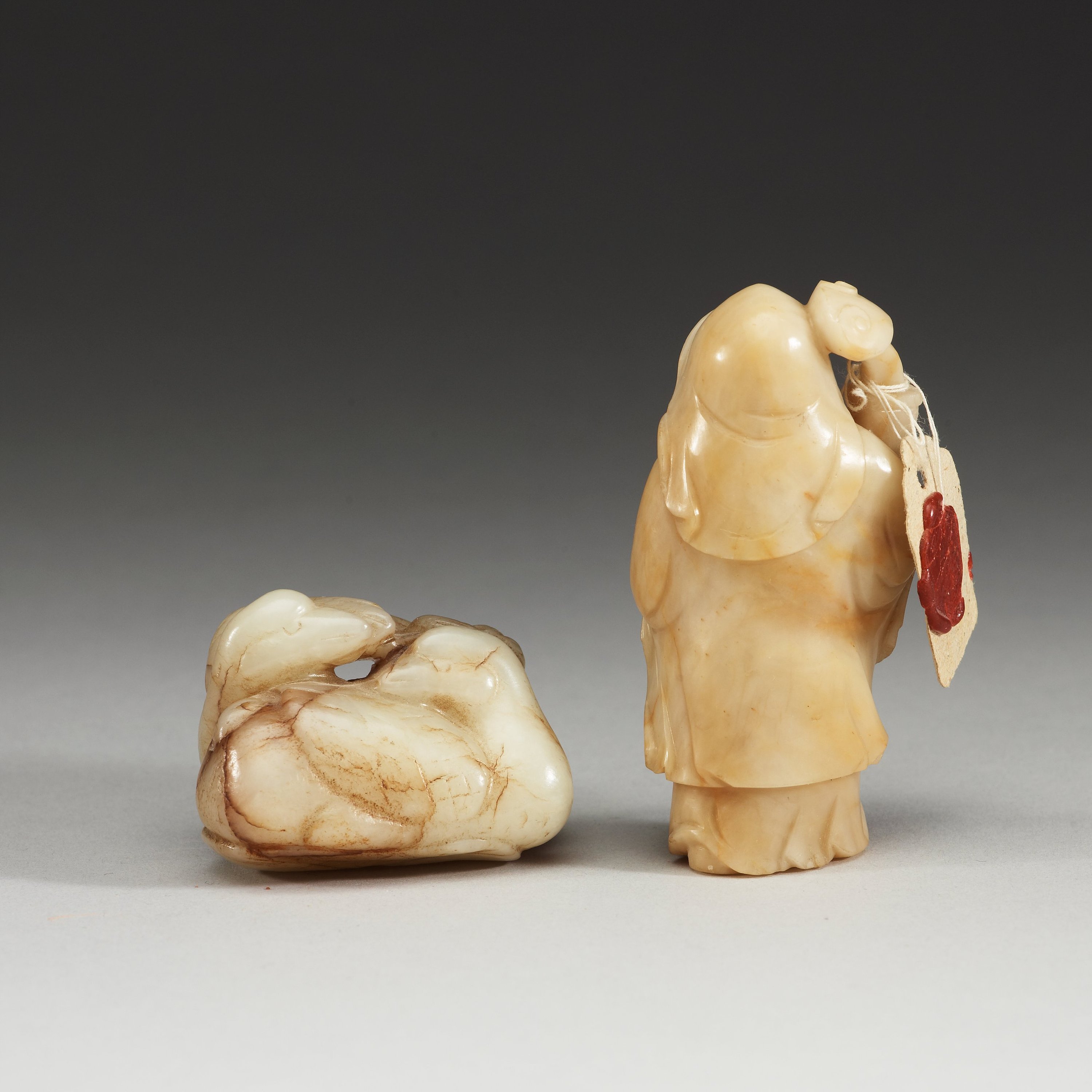Two Chinese nephrite sculptures. - Bukowskis