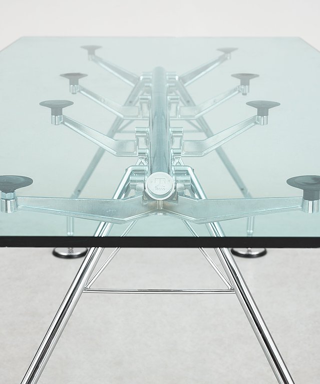 A Norman Foster 'Nomos' table, Tecno. - Bukowskis