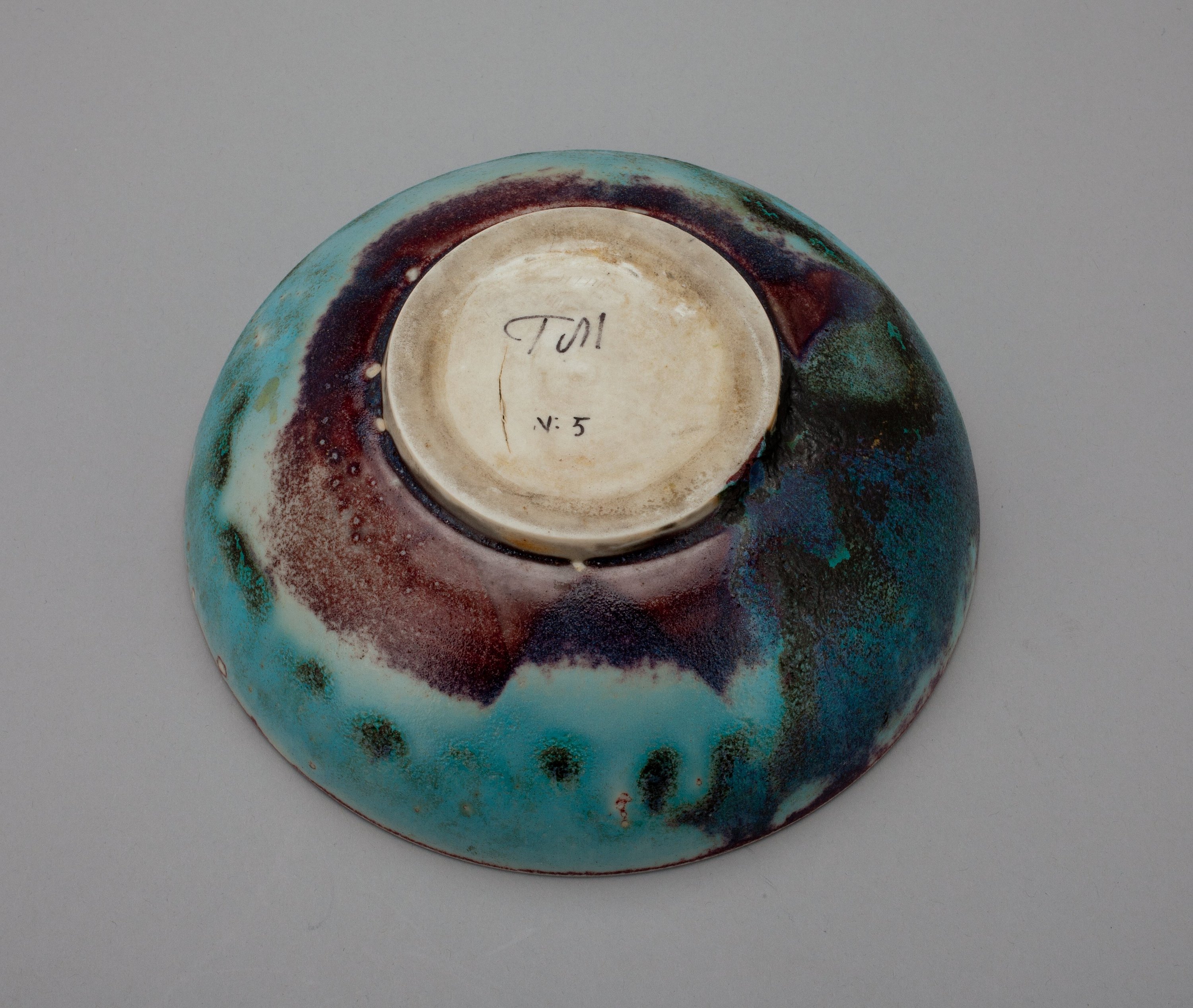 Toini Muona, A CERAMIC BOWL. - Bukowskis