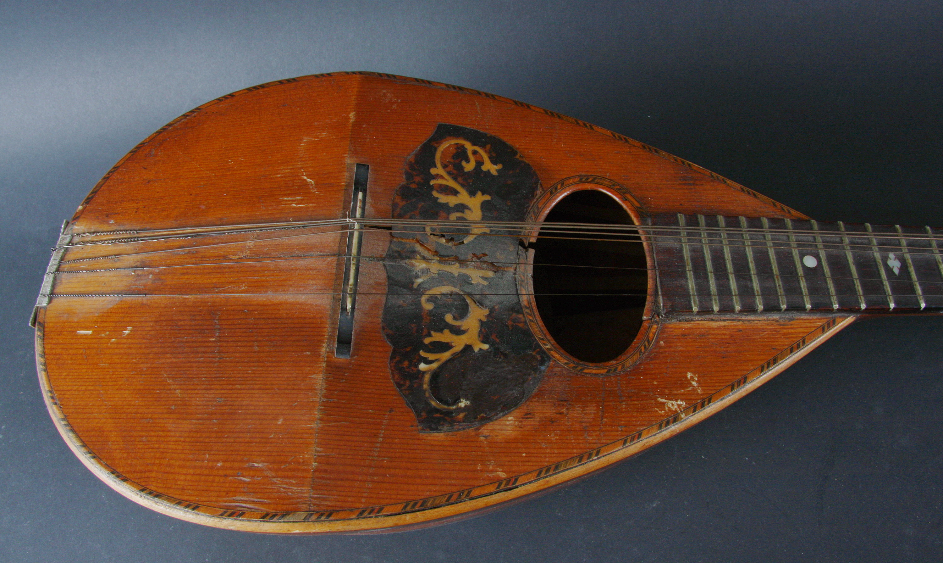 MANDOLINER, 2 st, 1900-tal. - Bukowskis