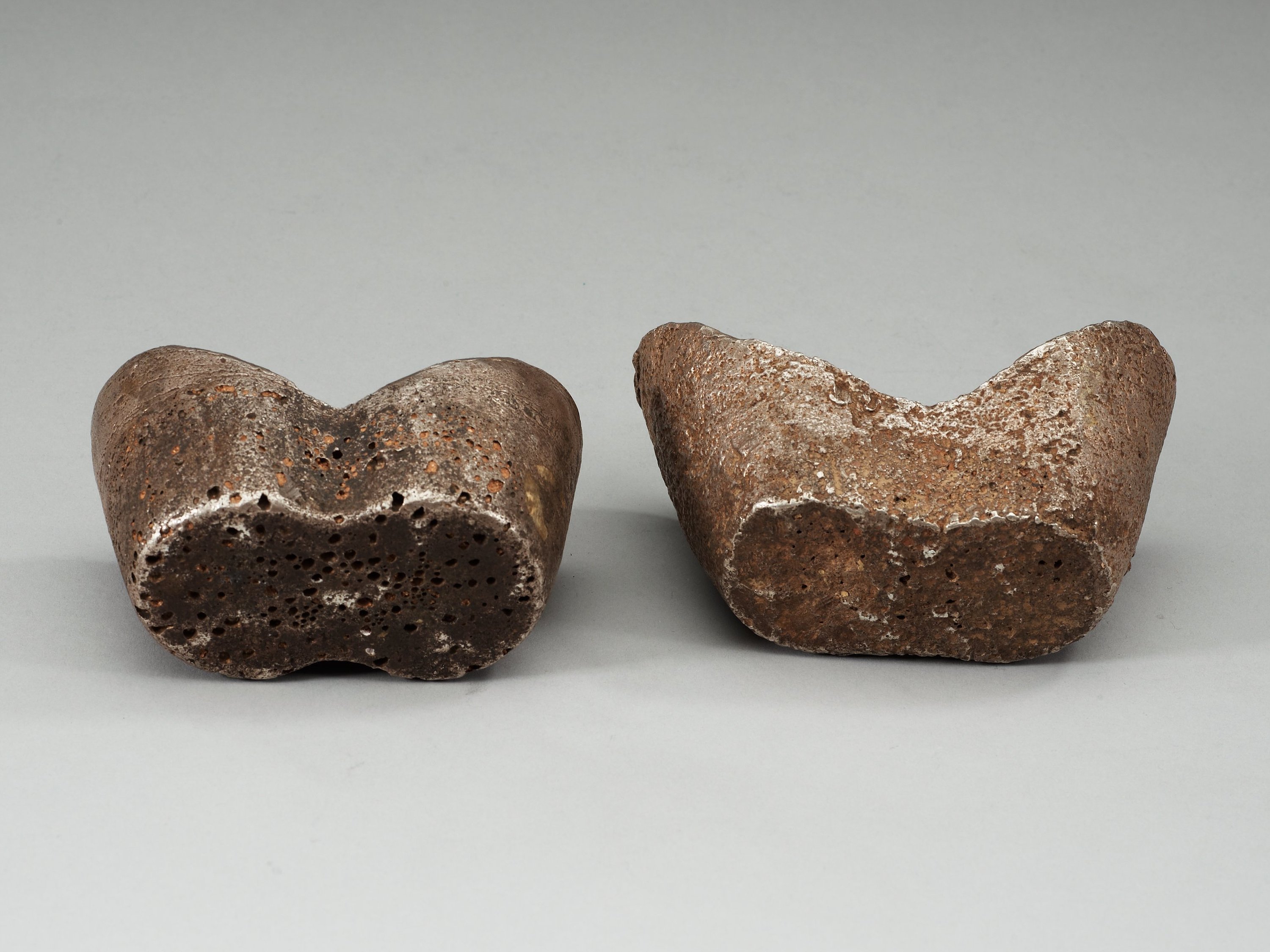 Two large silver ingots, Qing dynasty (1644-1912). - Bukowskis