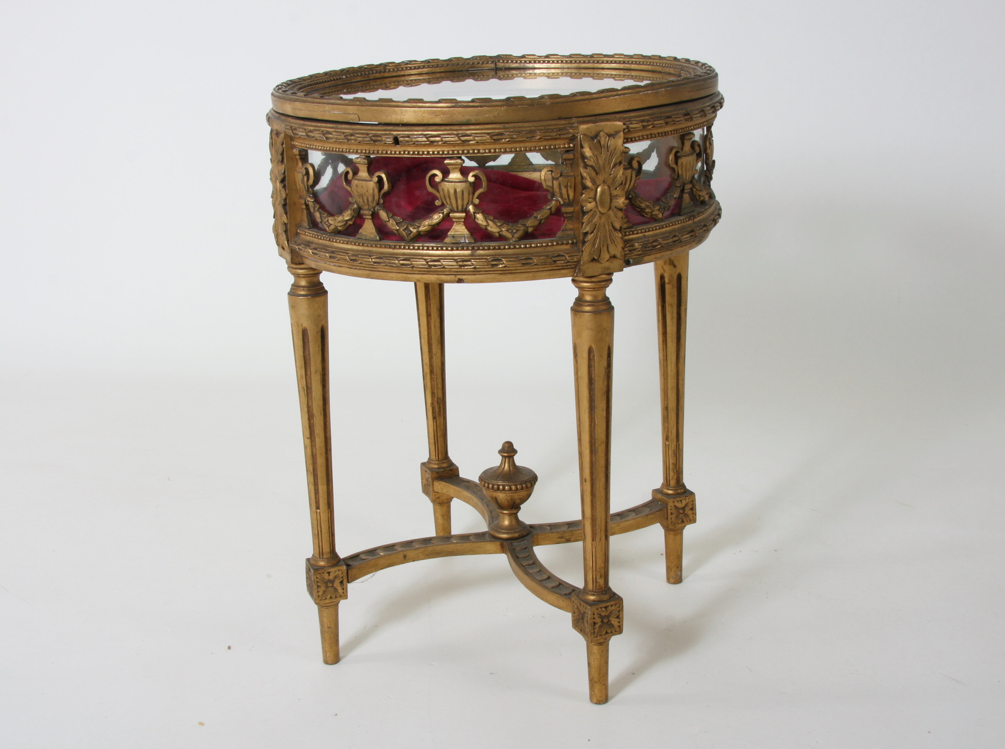 MONTERBORD, Louis XVI-stil. Proveniens: Git Gay. - Bukowskis