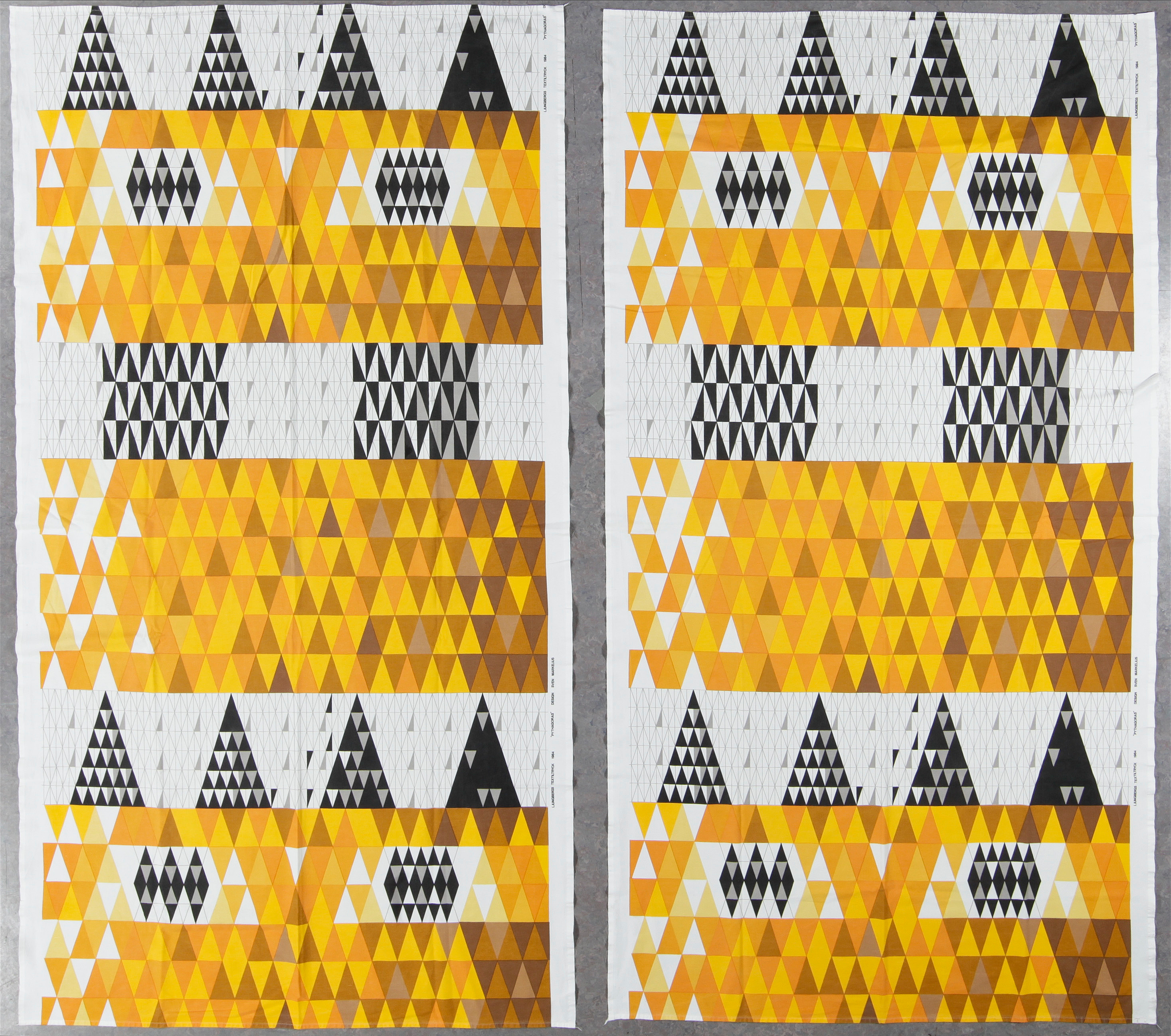 TYGLÄNGDER 2 st, "Pythagoras" Sven Markelius. - Bukowskis