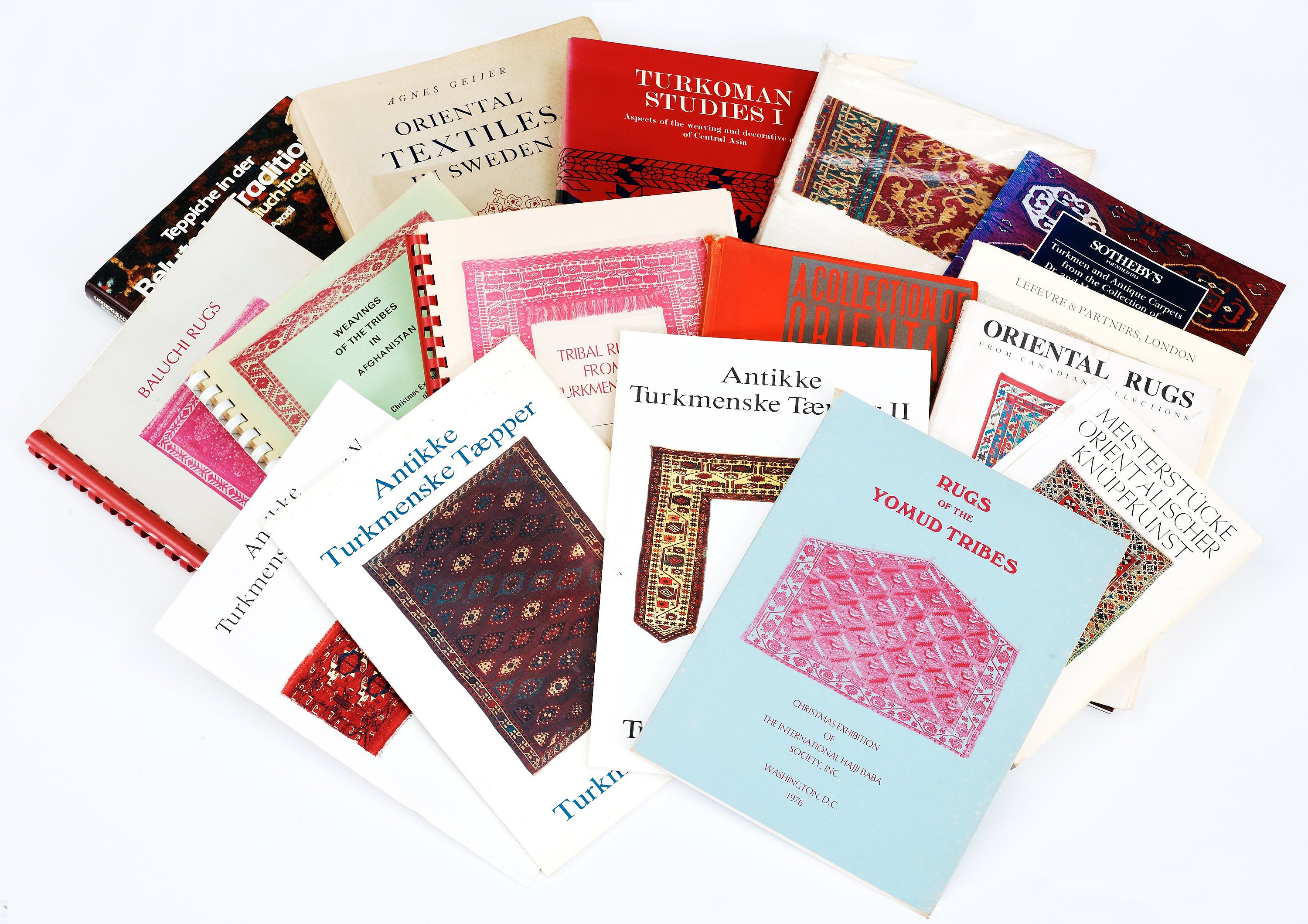 BOOKS/BOOKLETS, 16 pieces. - Bukowskis