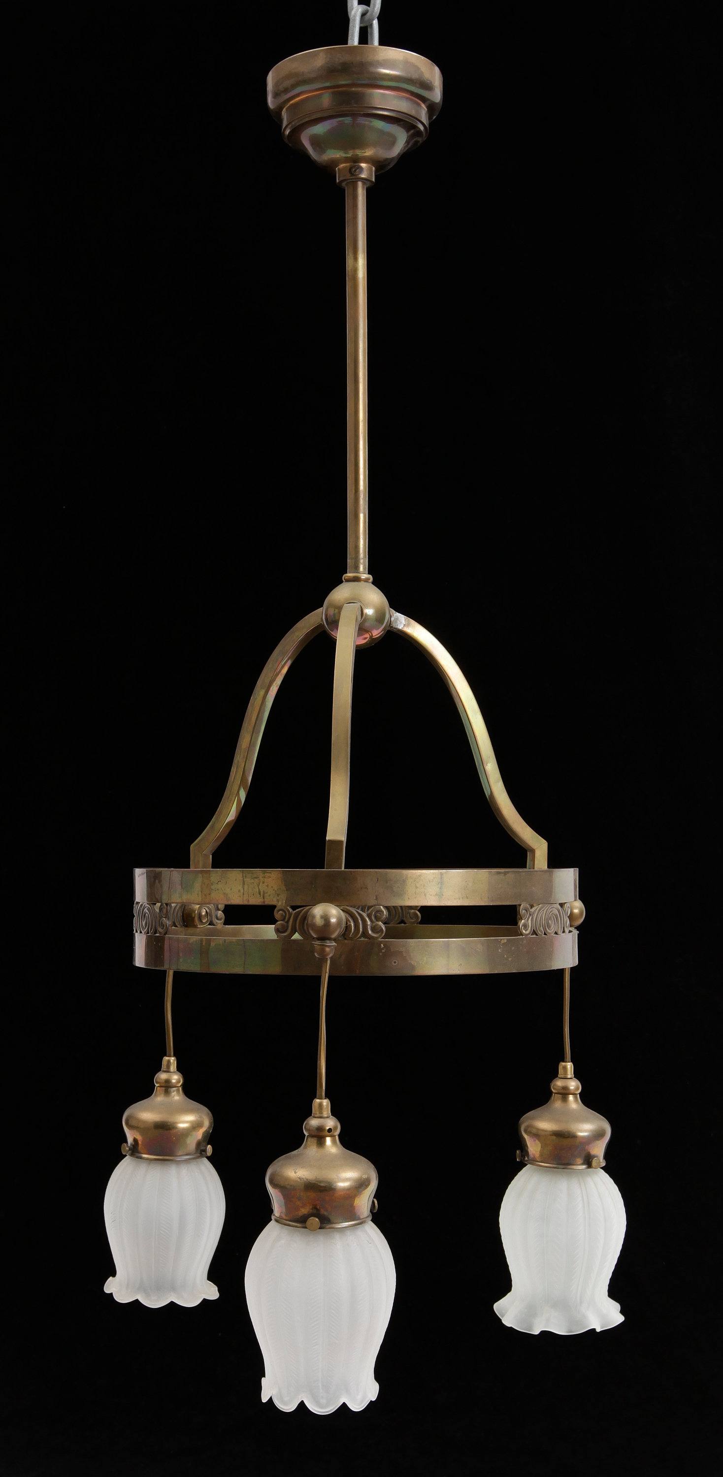 TAKLAMPA, jugend, tidigt 1900-tal. Höjd ca 90. - Bukowskis