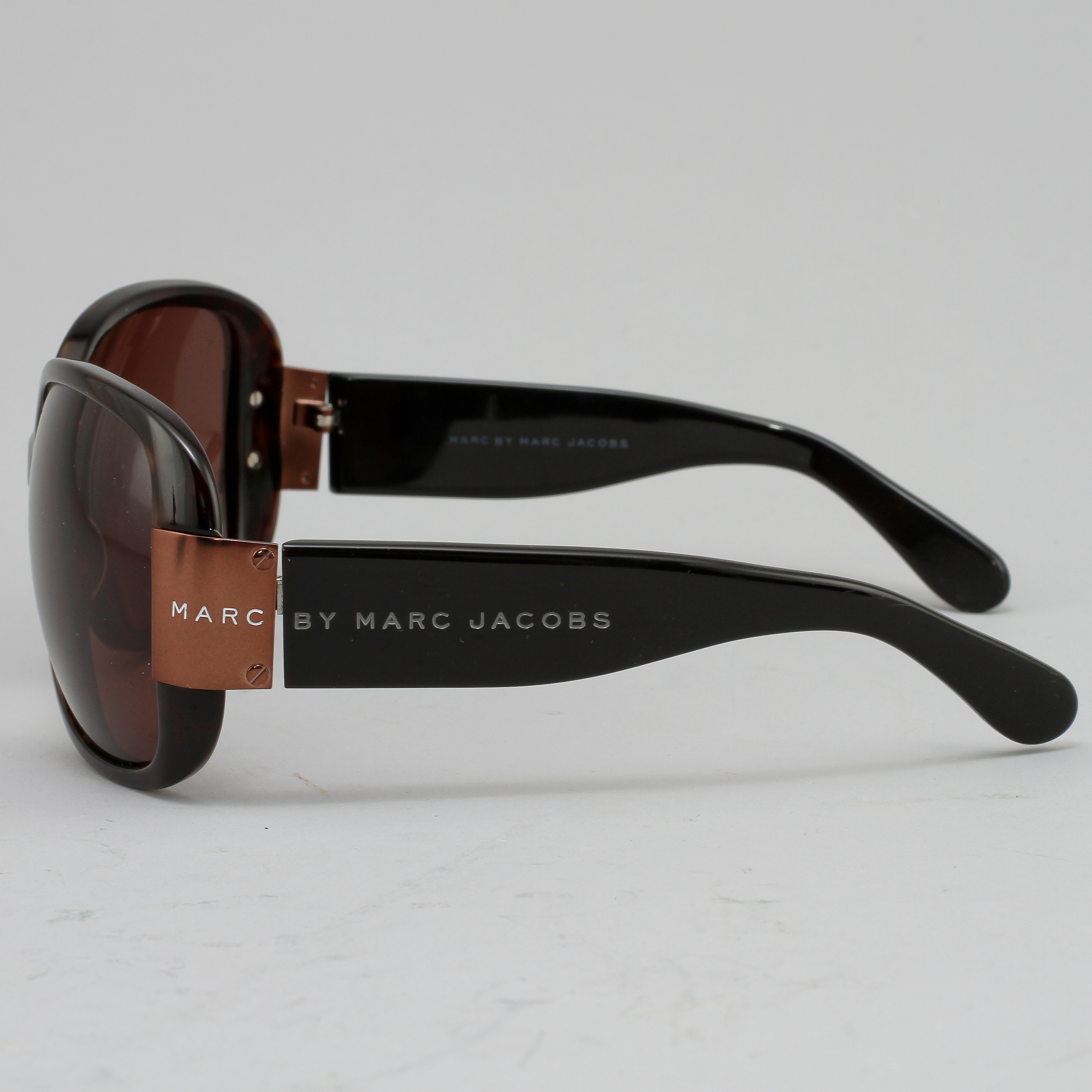 SOLGLASÖGON, Marc by Marc Jacobs, 2000-tal. - Bukowskis