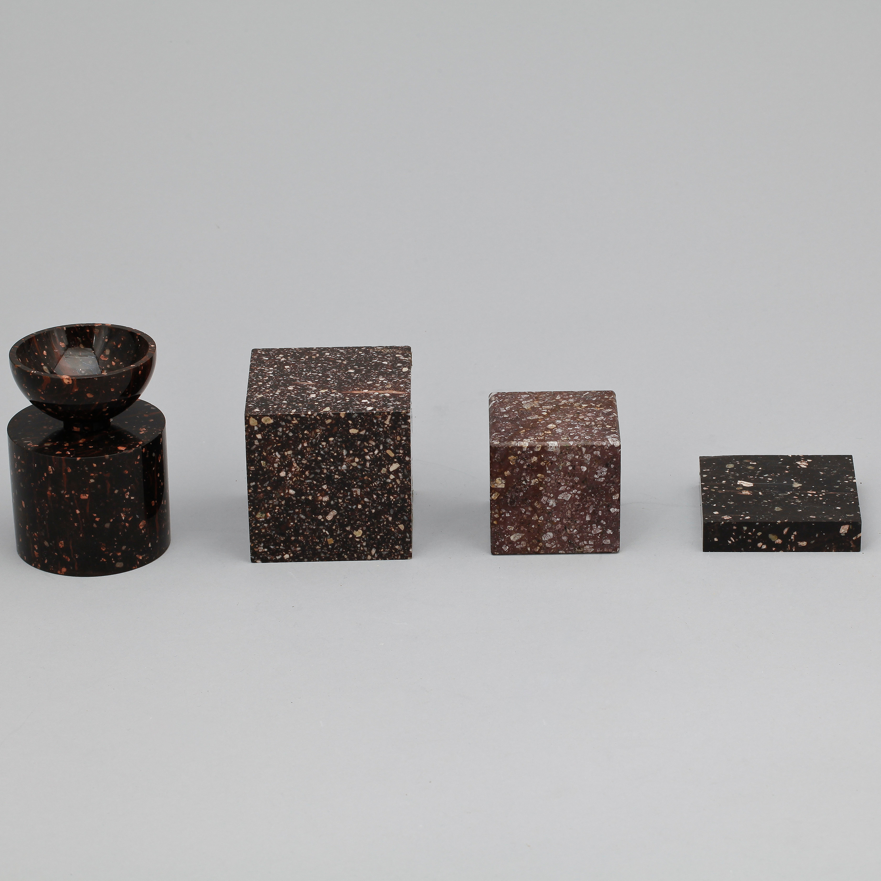 SOCKLAR, 4 st, porfyr, 1800-tal. - Bukowskis