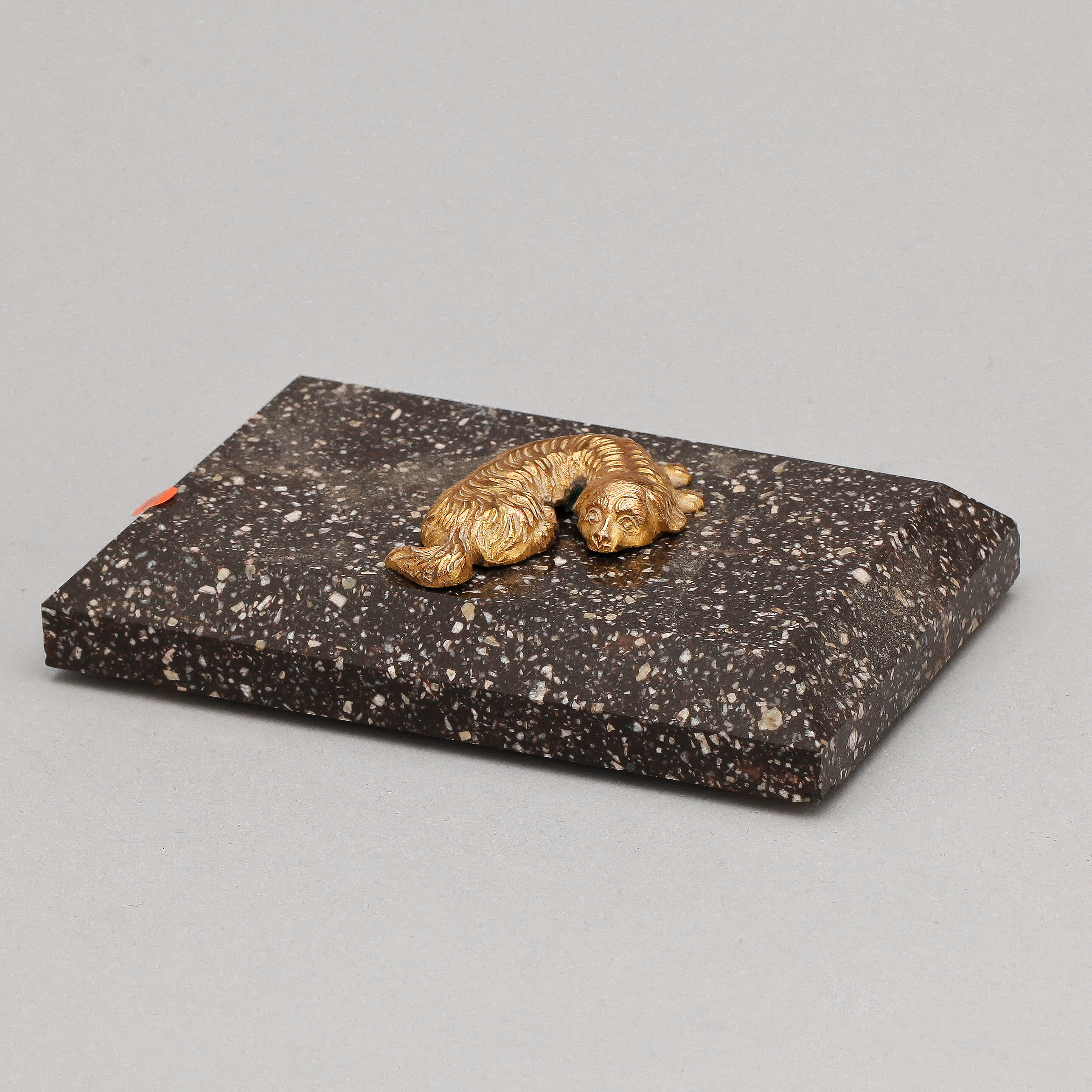 BREVPRESS, porfyr, 1800-tal. - Bukowskis