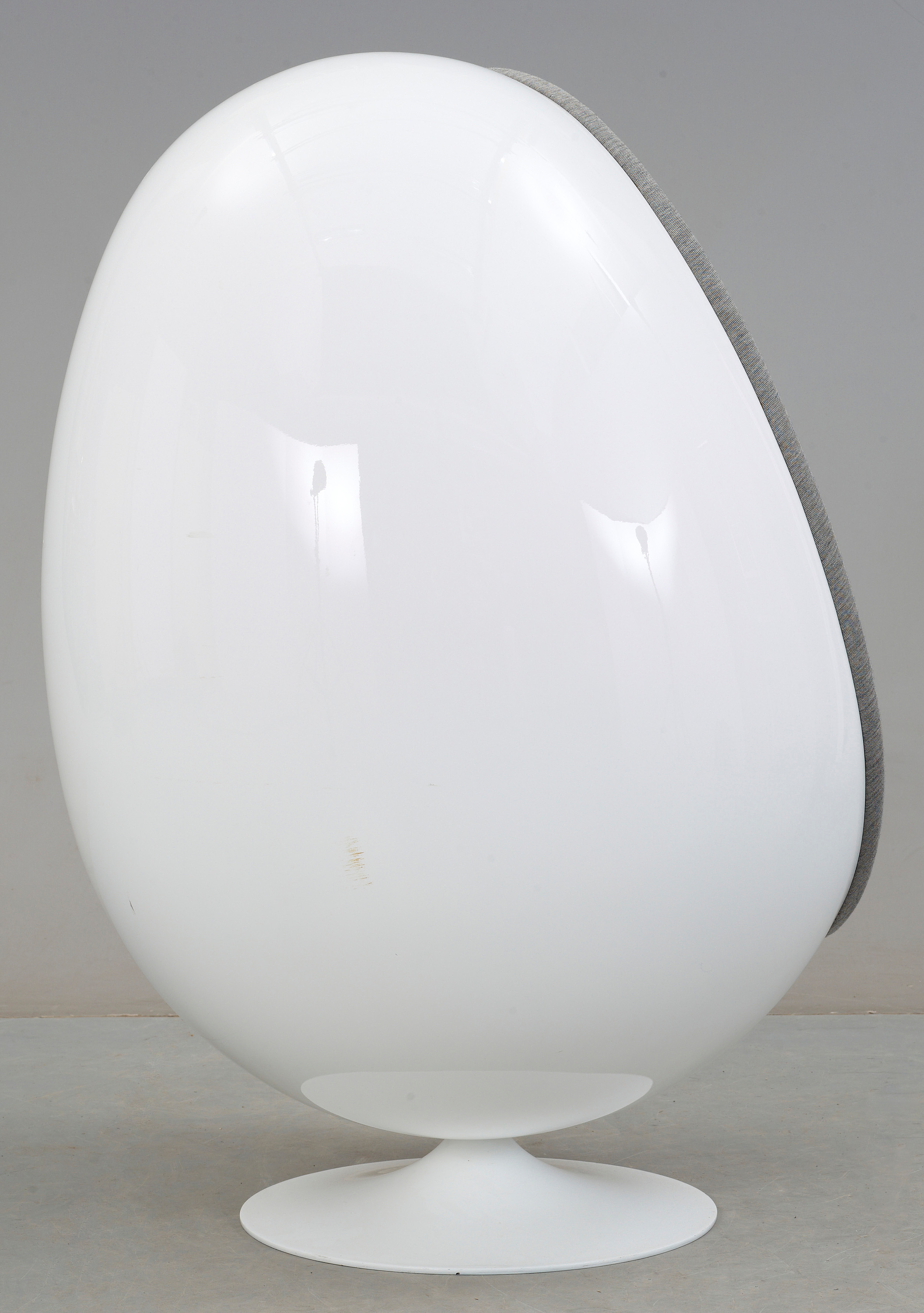 HENRIK THOR LARSEN, fåtölj "Ovalia", Torlan, Staffanstorp. - Bukowskis