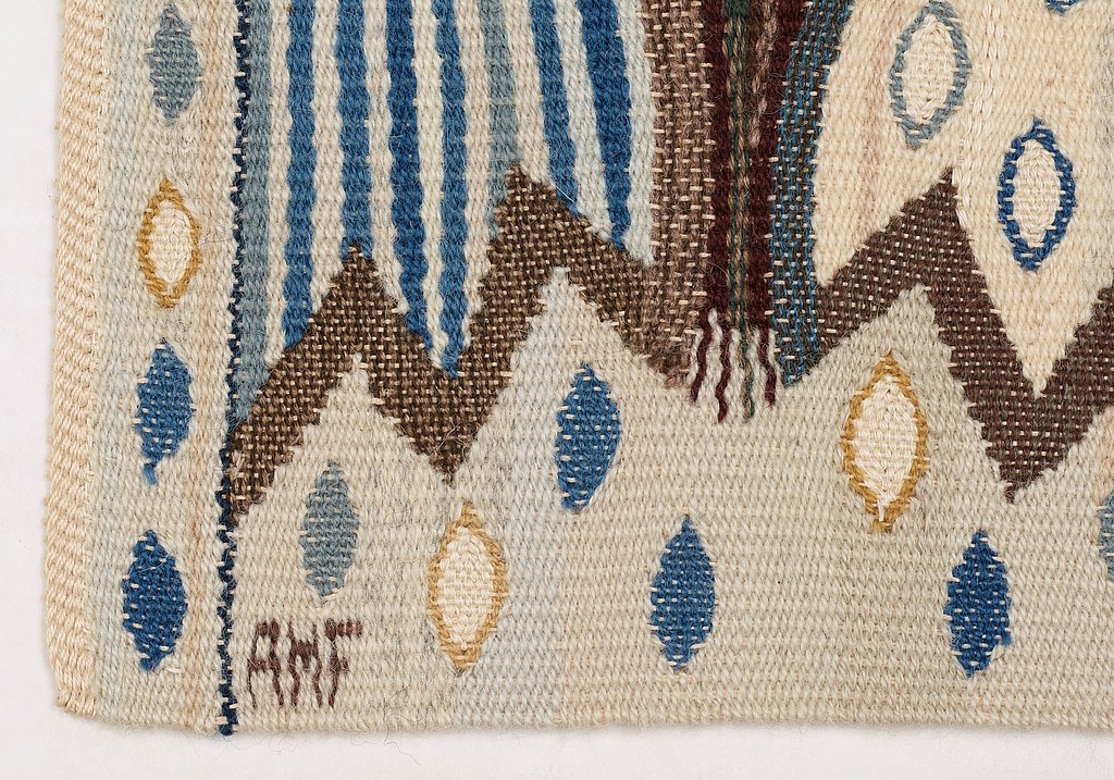 TEXTILE. "Blå Crocus". Tapestry weave variant (Gobelängvariant). 31,5 x ...