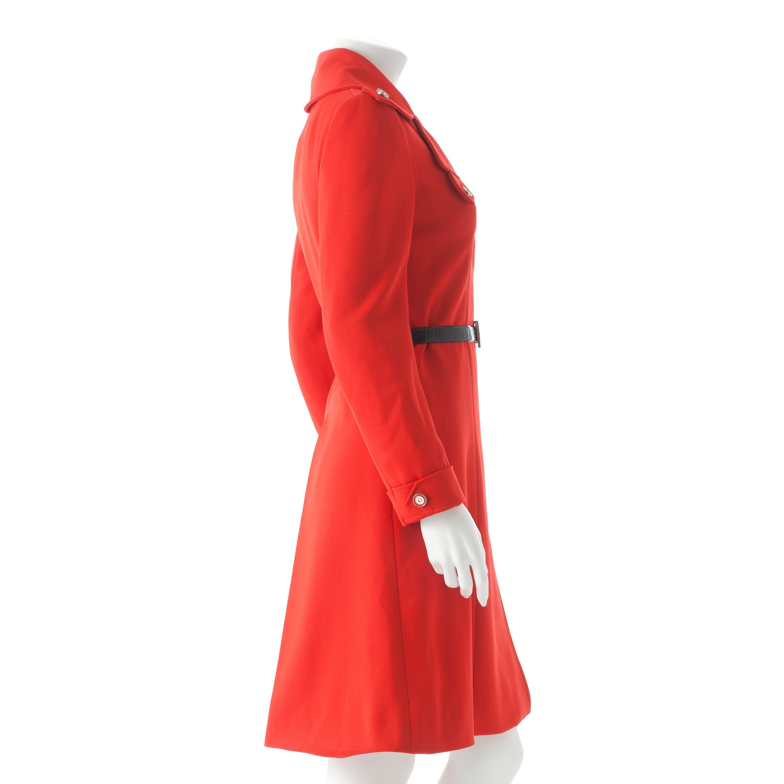 LOUIS FÉRAUD, a red woolblend coat from the 70s. - Bukowskis