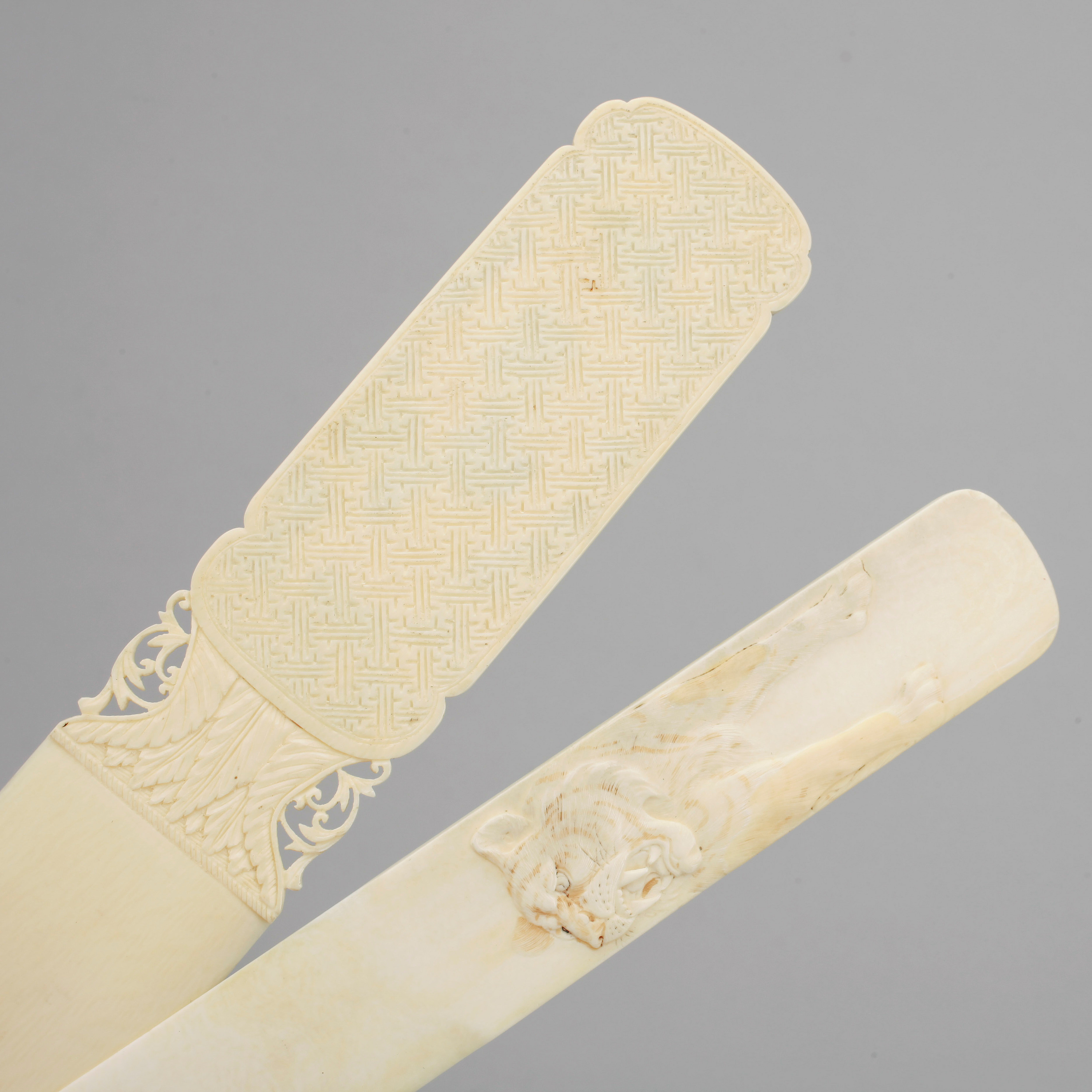 BOK- SAMT BREVSPRÄTTARE, 5 st, mässing resp ben, sent 1800-tal till ...