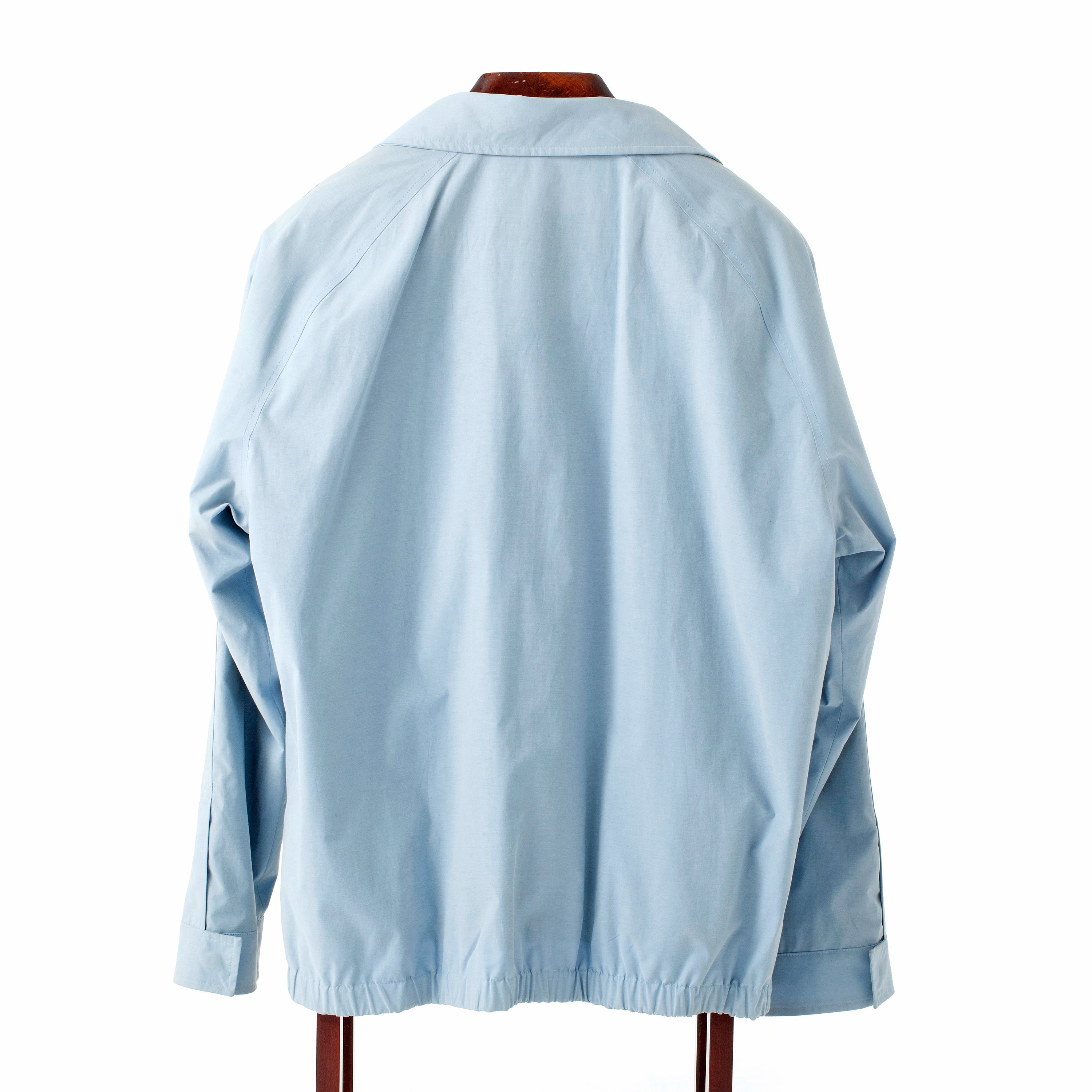 BURBERRY, a light blue cottonjacket. - Bukowskis