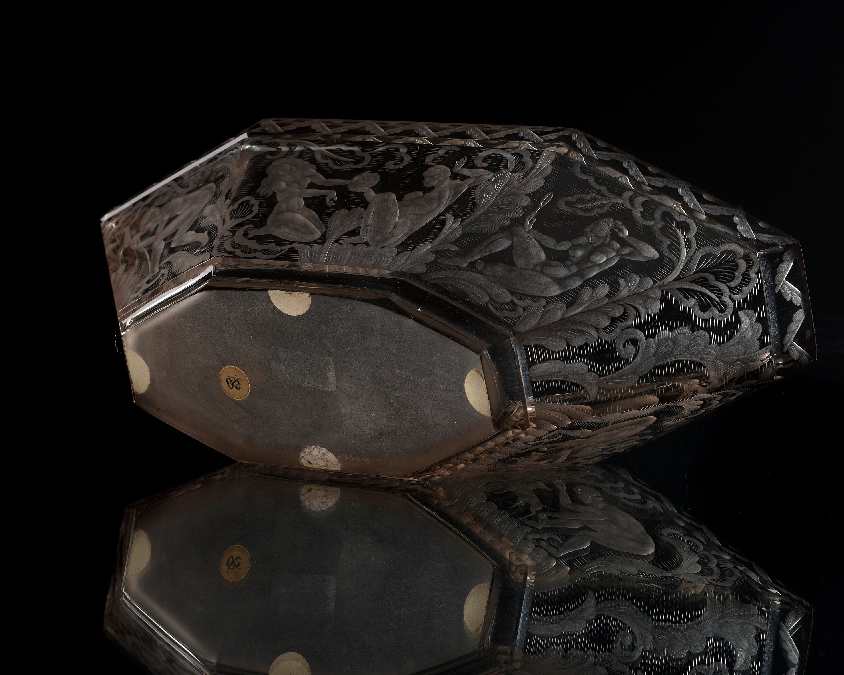 A Simon Gate 'Swedish Grace' engraved glass bowl "Paradise", Orrefors ...