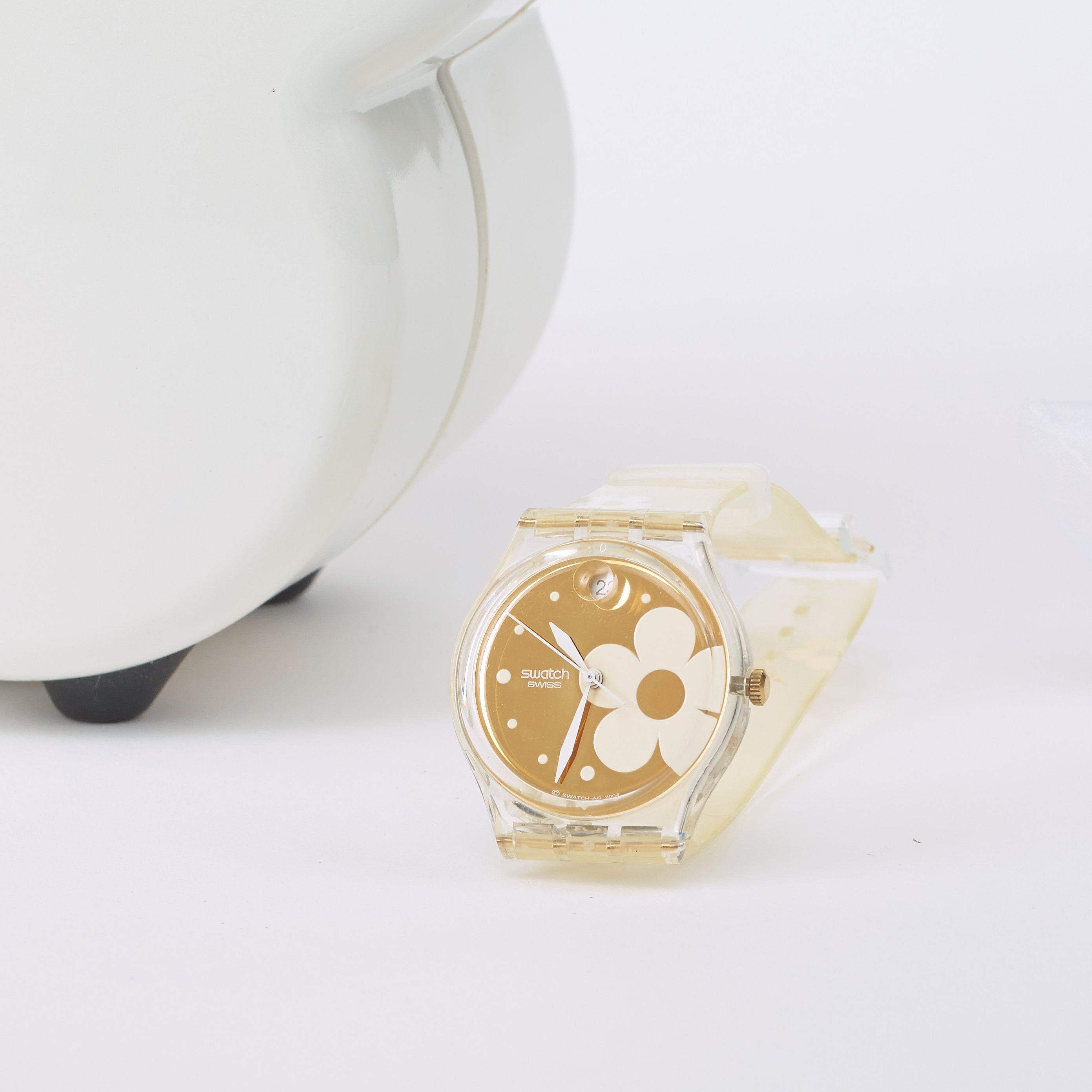 Swatch - 5 Petal Joy. Plast. Ø 33 mm. Vår/sommar 2005. - Bukowskis