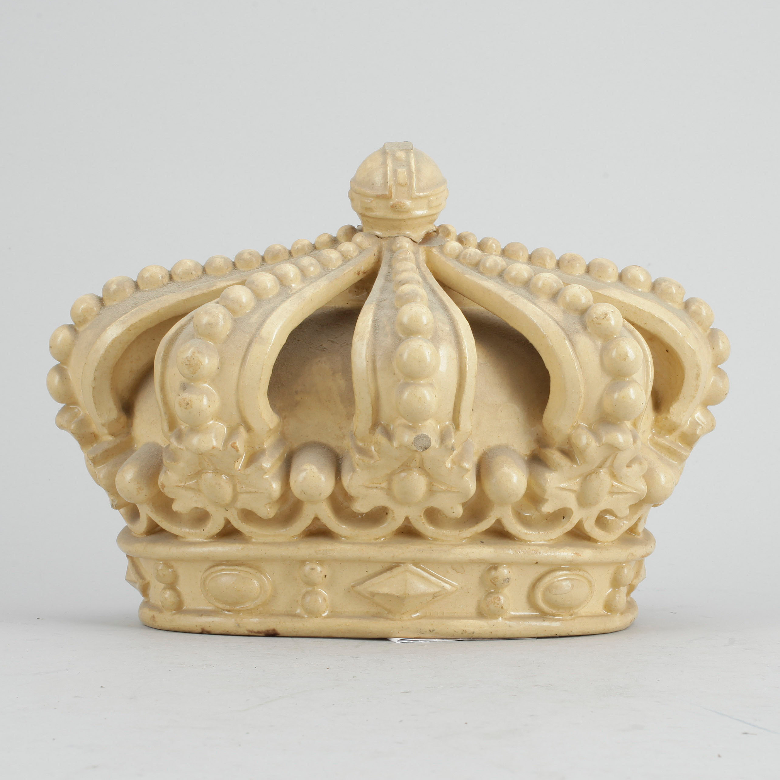 KUNGLIG KRONA, keramik, Rörstrand, 1884. - Bukowskis