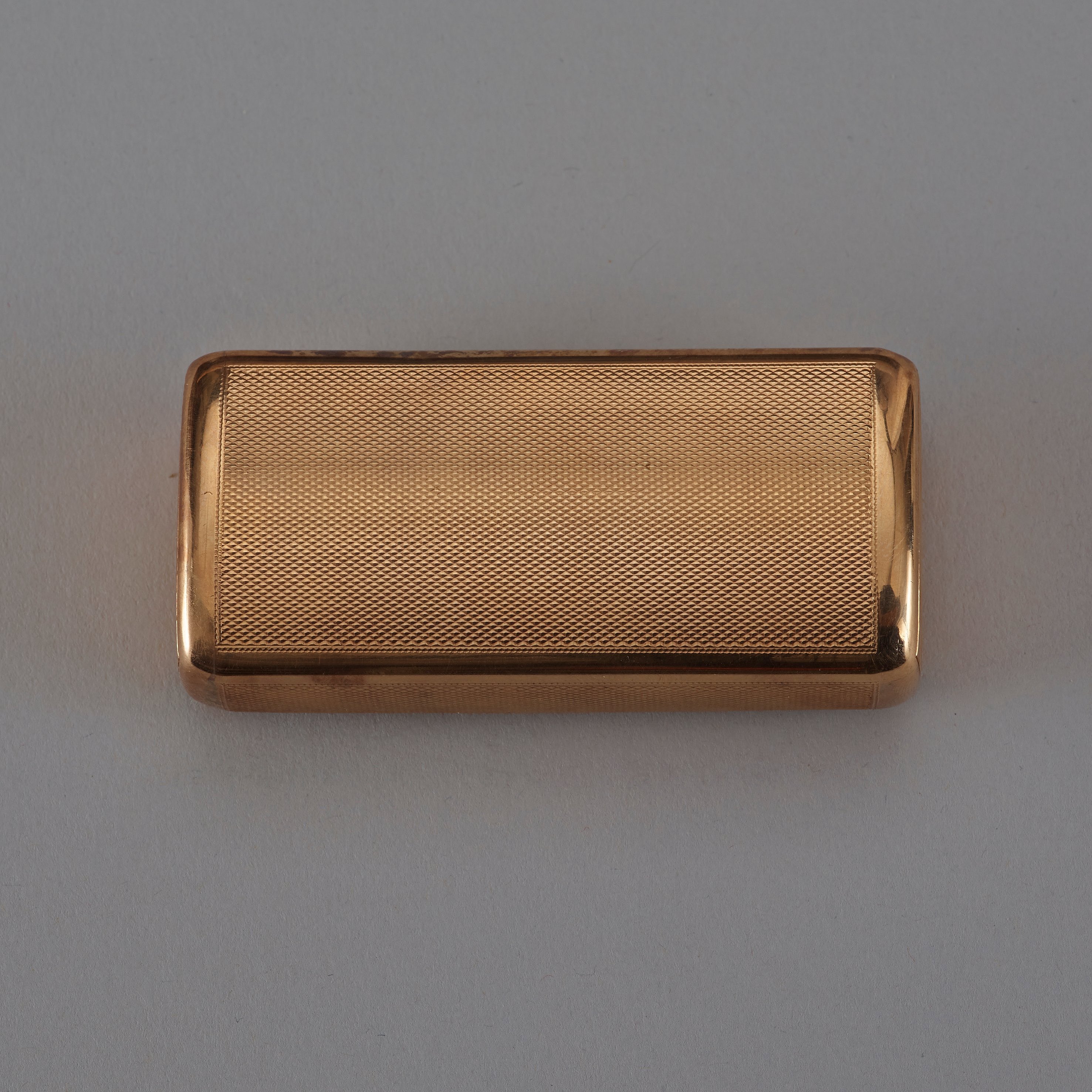 SNUSDOSA, guld 14K, ostämplad, 1800-tal. - Bukowskis
