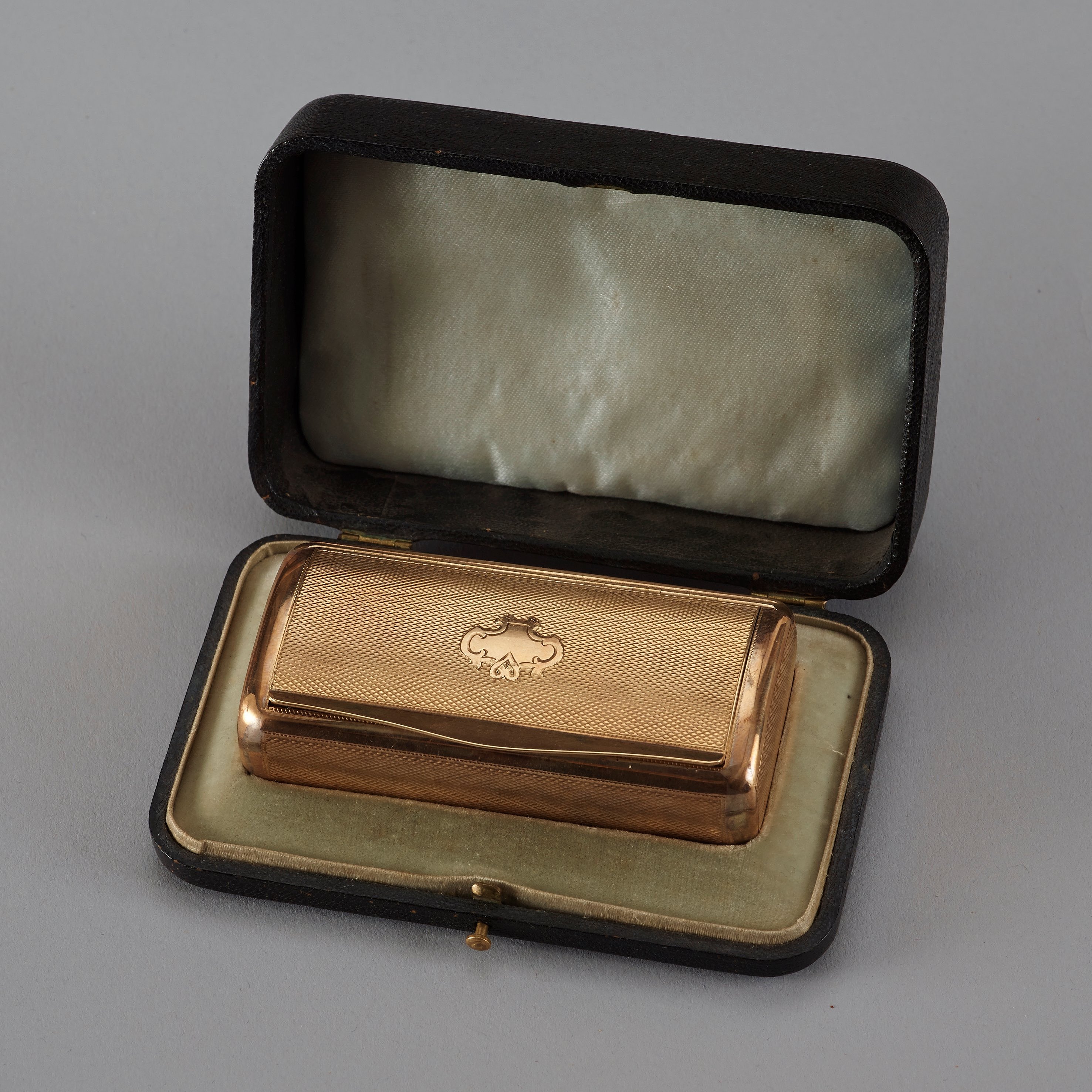 SNUSDOSA, guld 14K, ostämplad, 1800-tal. - Bukowskis