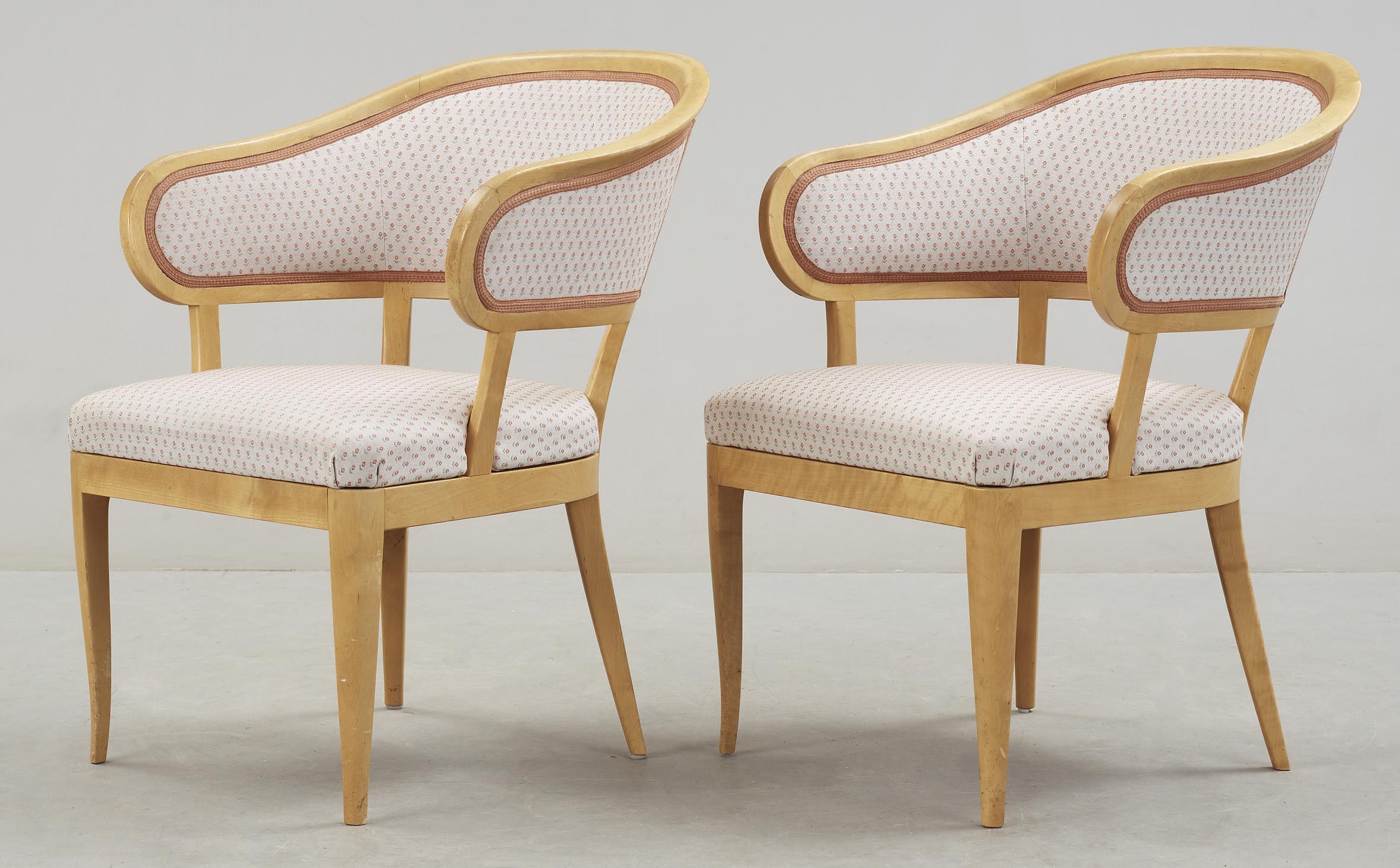 KARMSTOLAR, ett par, Carl Malmsten. "Jonas Love", brännmärkta CM ...