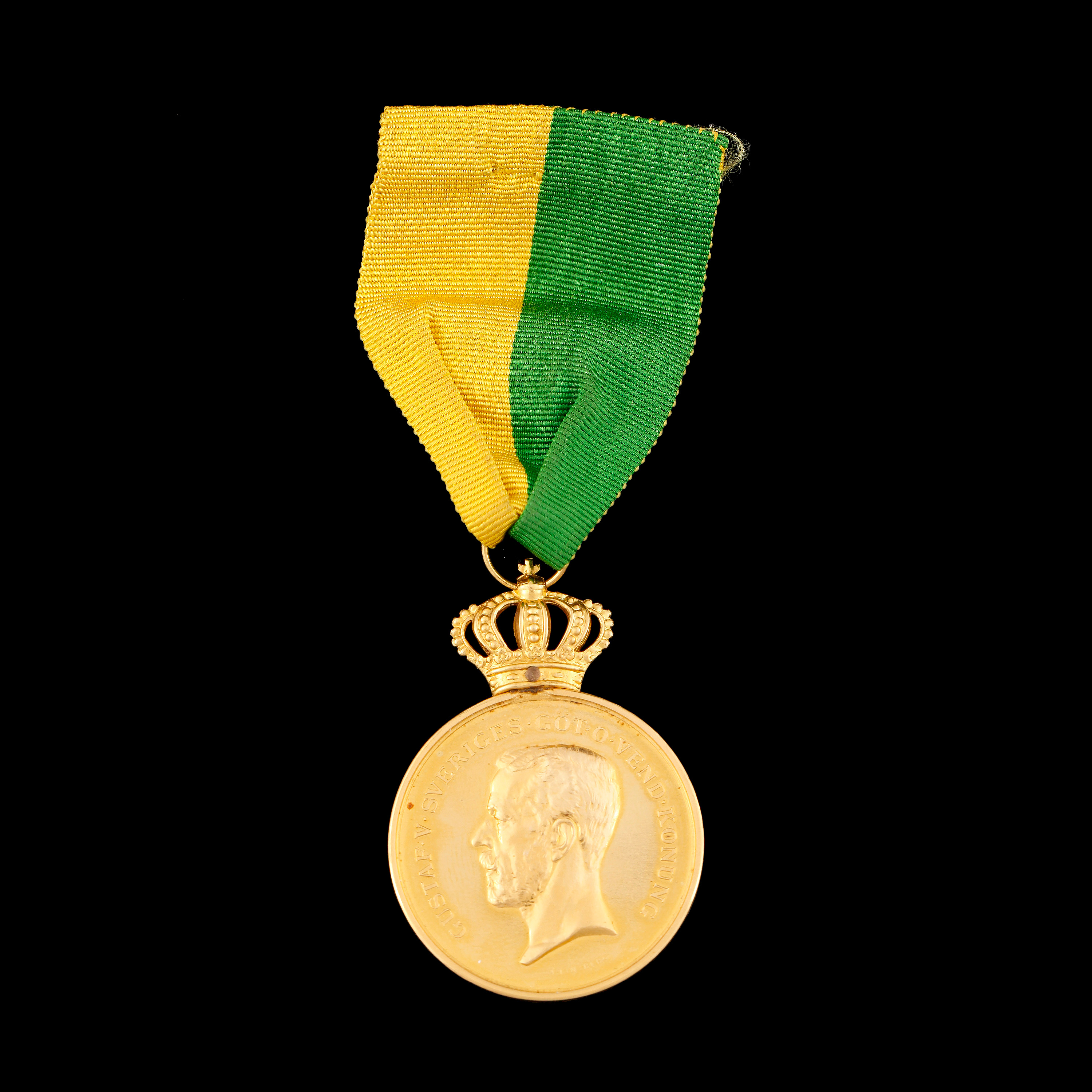 MEDALJ, 1936. 18 k guld. Tot 31 g. - Bukowskis