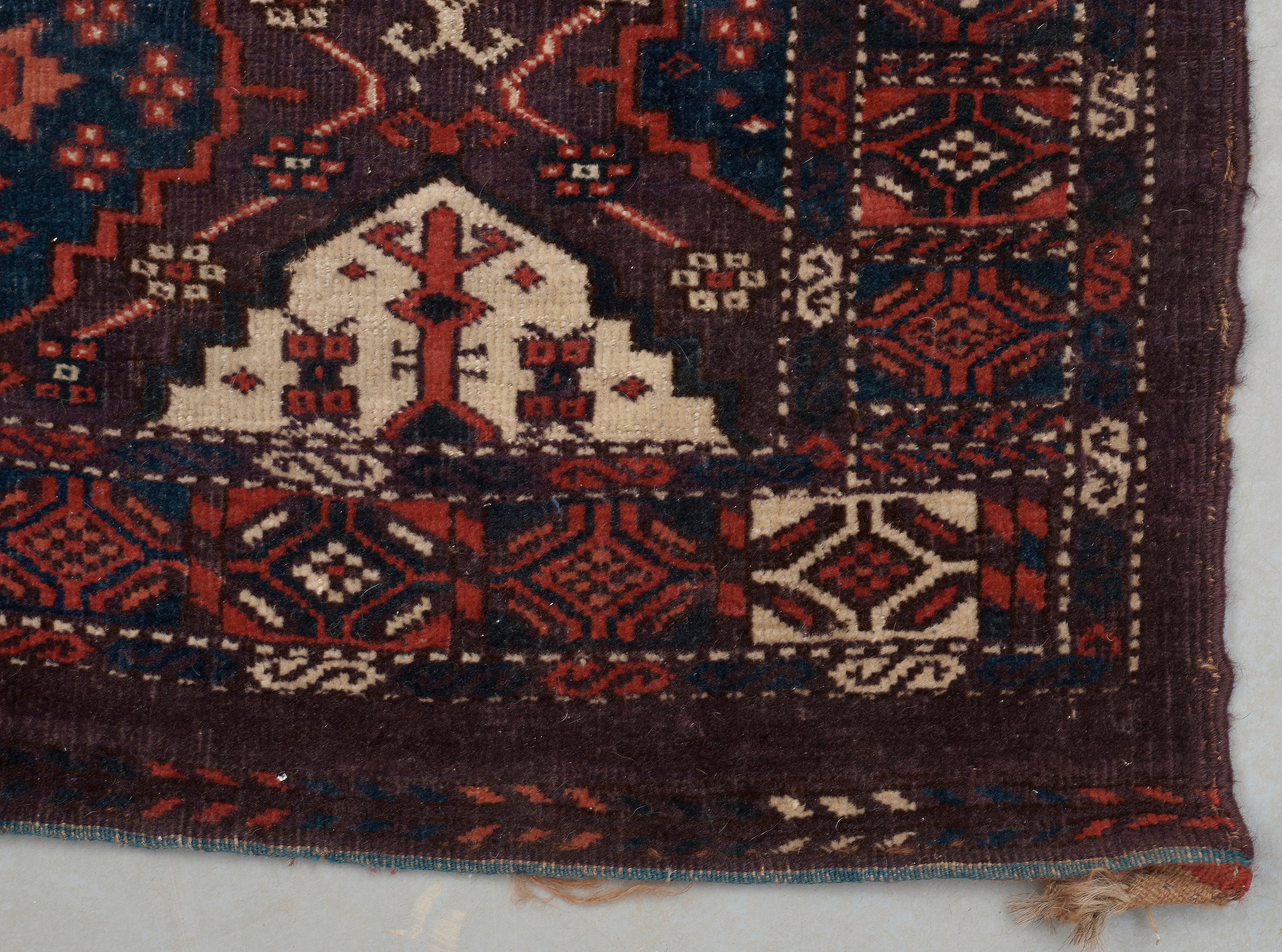 SEMI-ANTIQUE CHODOR CHUVAL. 78 x 118,5 cm. - Bukowskis