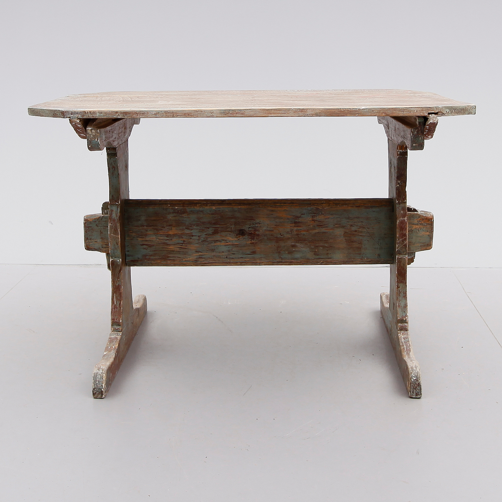 BOCKBORD, allmoge, 1700-/1800-tal. - Bukowskis