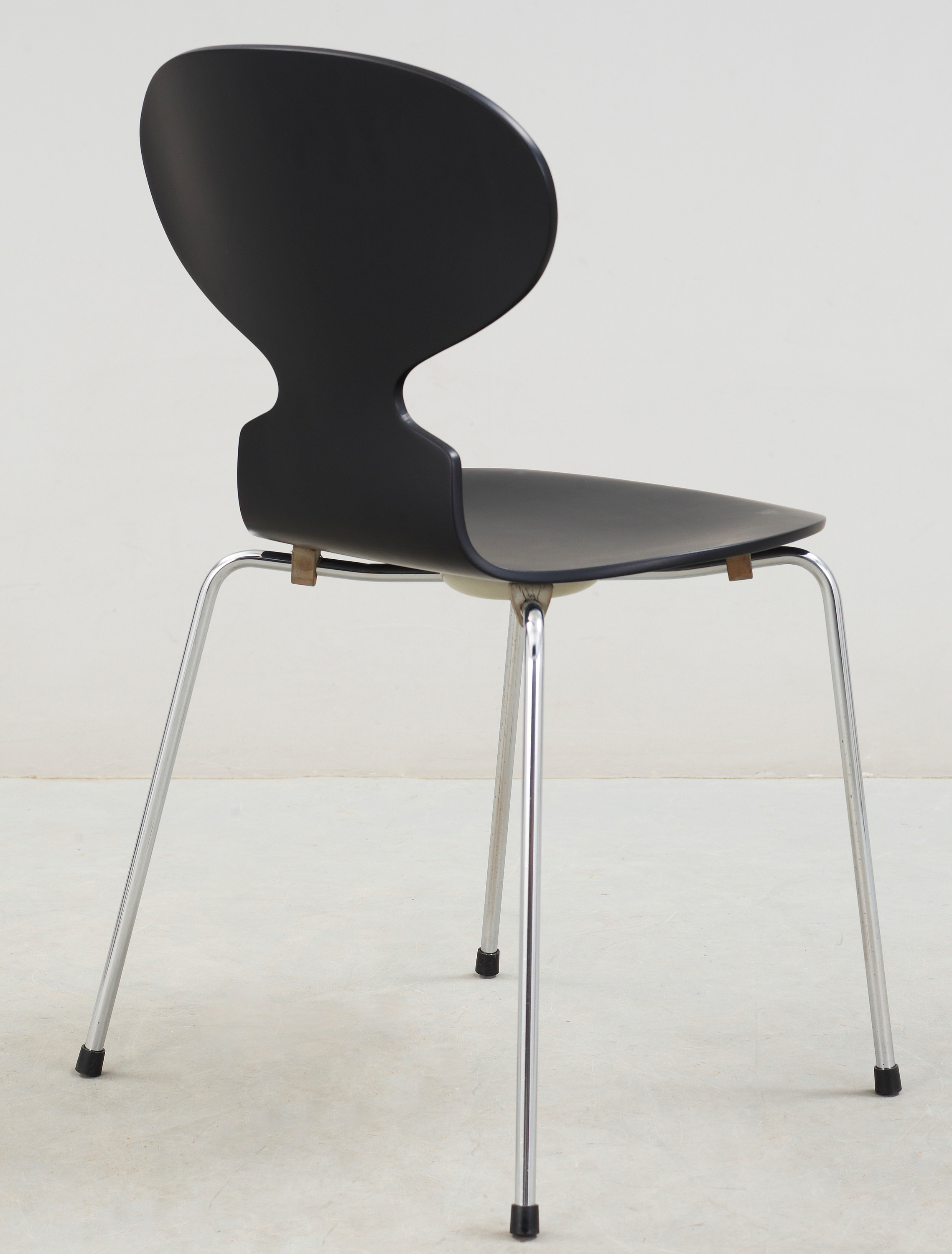 STOL, "Myran", Arne Jacobsen för Fritz Hansen. - Bukowskis