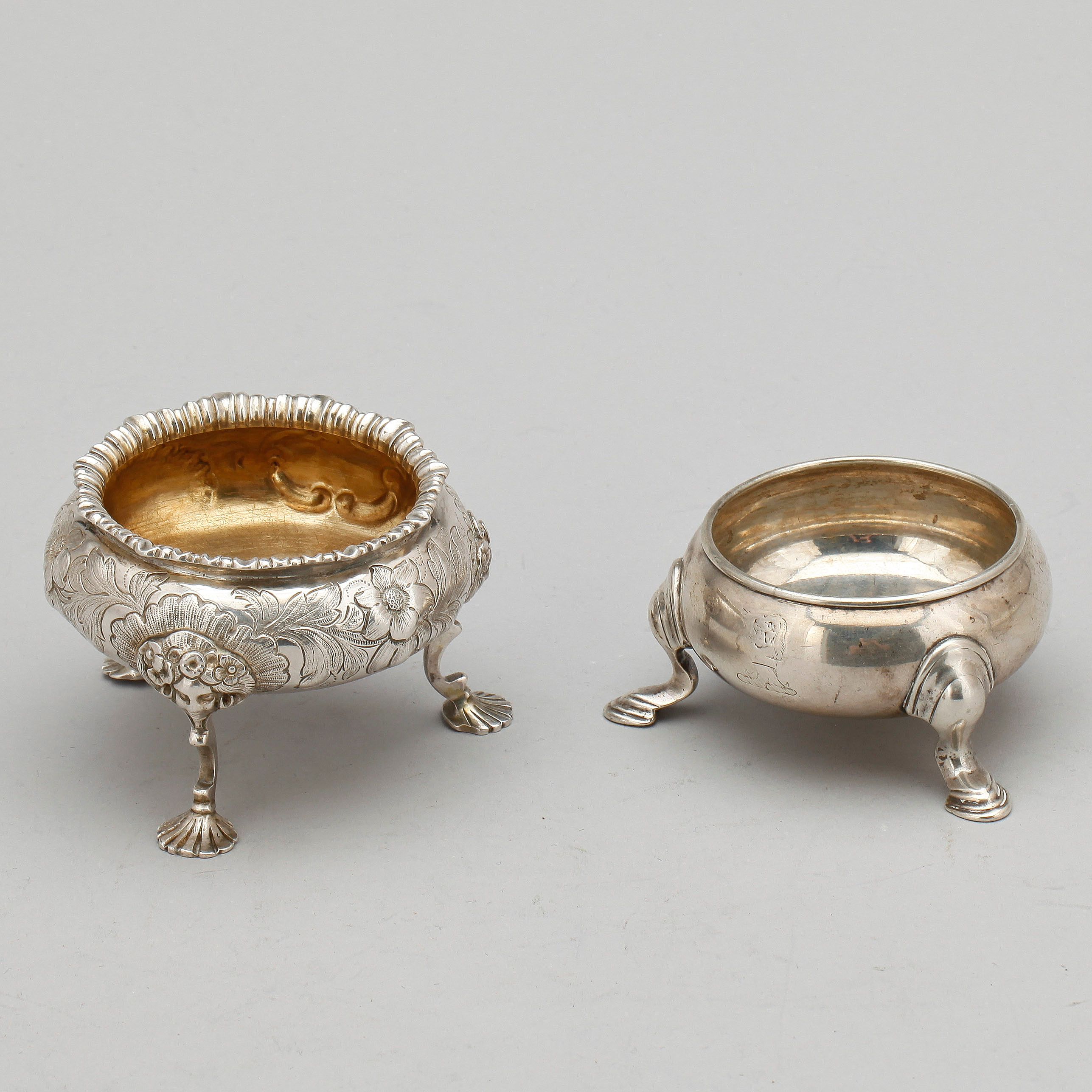 SALTKAR, 2 st, silver, bla George William Adams, London, England, 1700/ ...