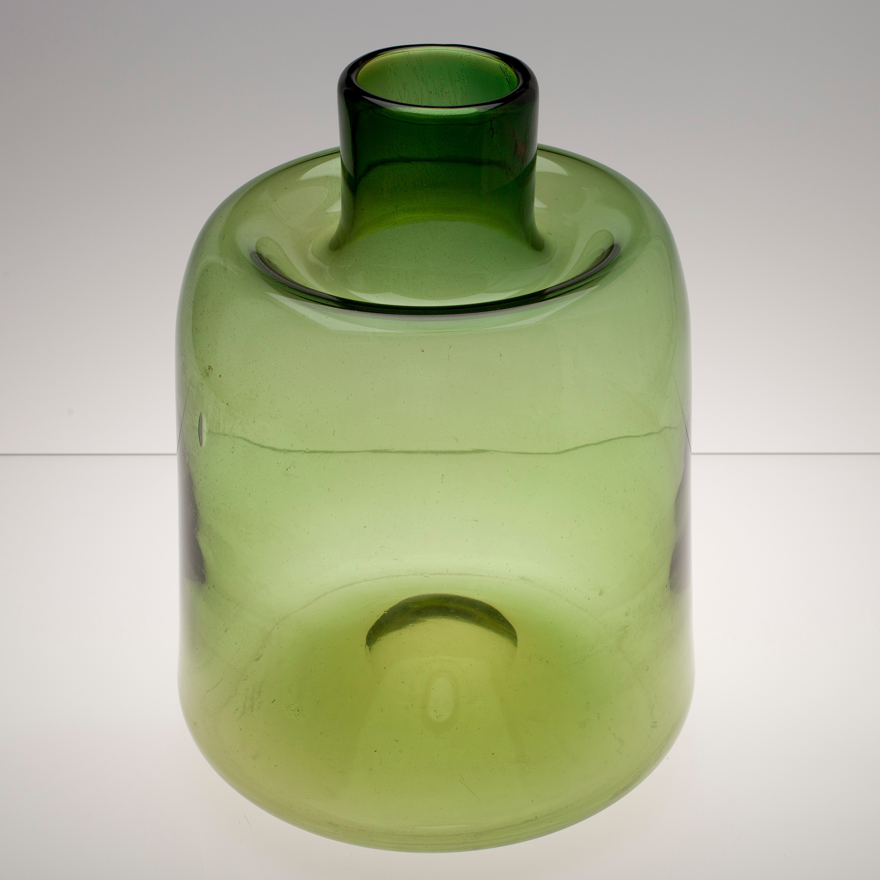 Kaj Franck, A VASE. - Bukowskis