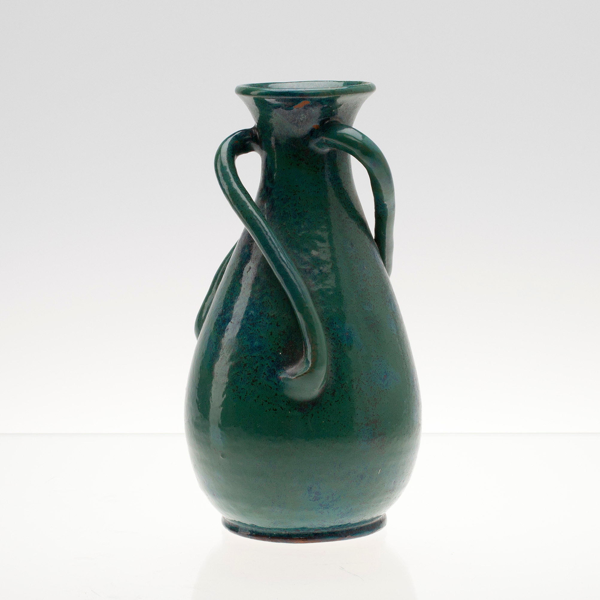 Alfred William Finch, A VASE. - Bukowskis