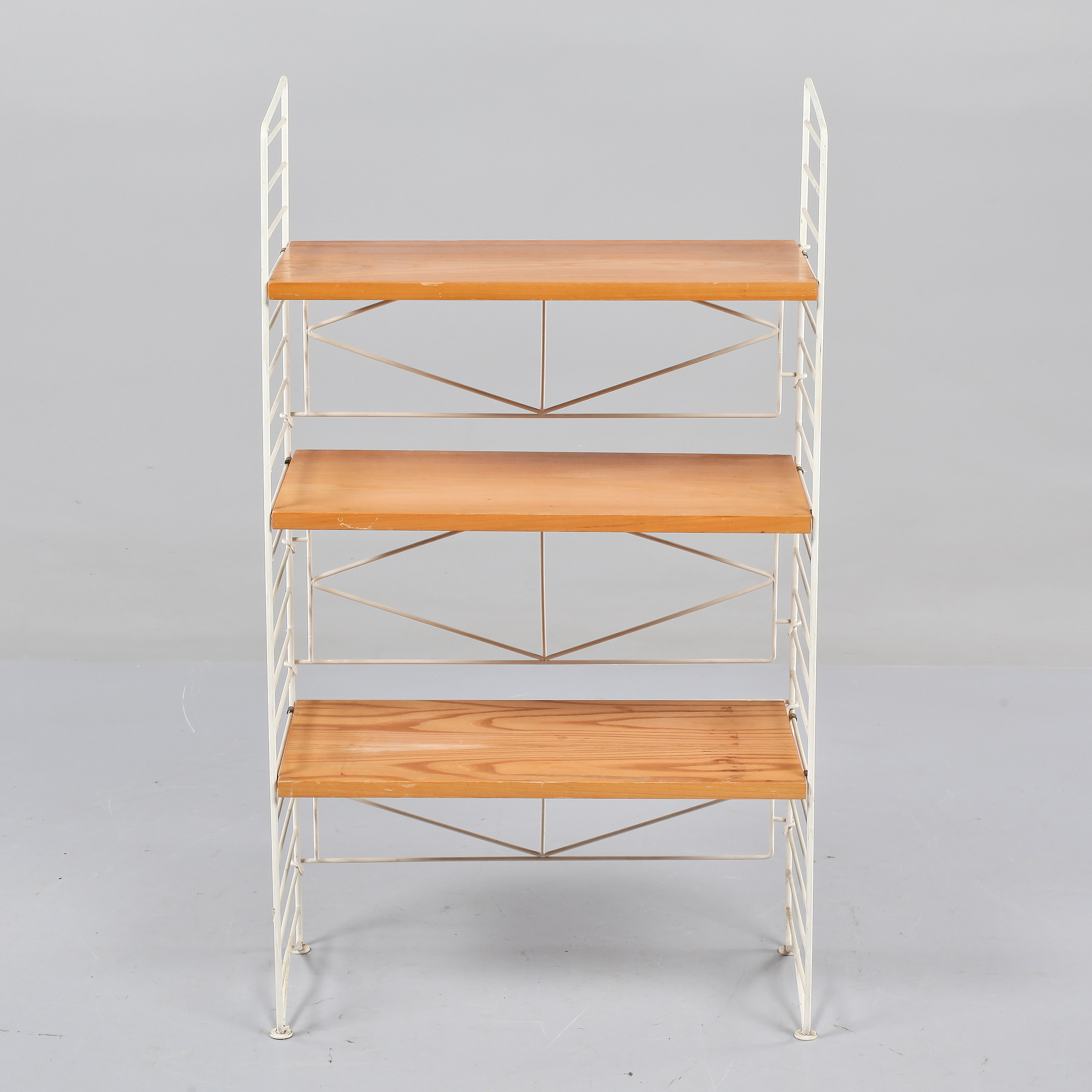 BOKHYLLA, String-modell, 1900-talets mitt. - Bukowskis