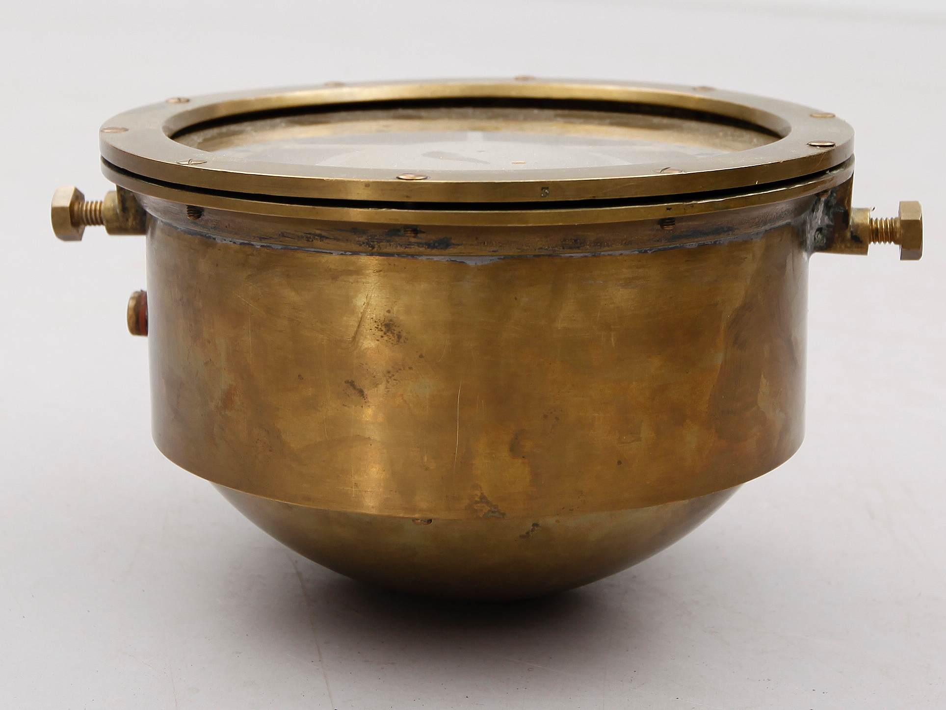 KOMPASS, marin, AB Lyth, Stockholm, omkring år 1900. - Bukowskis