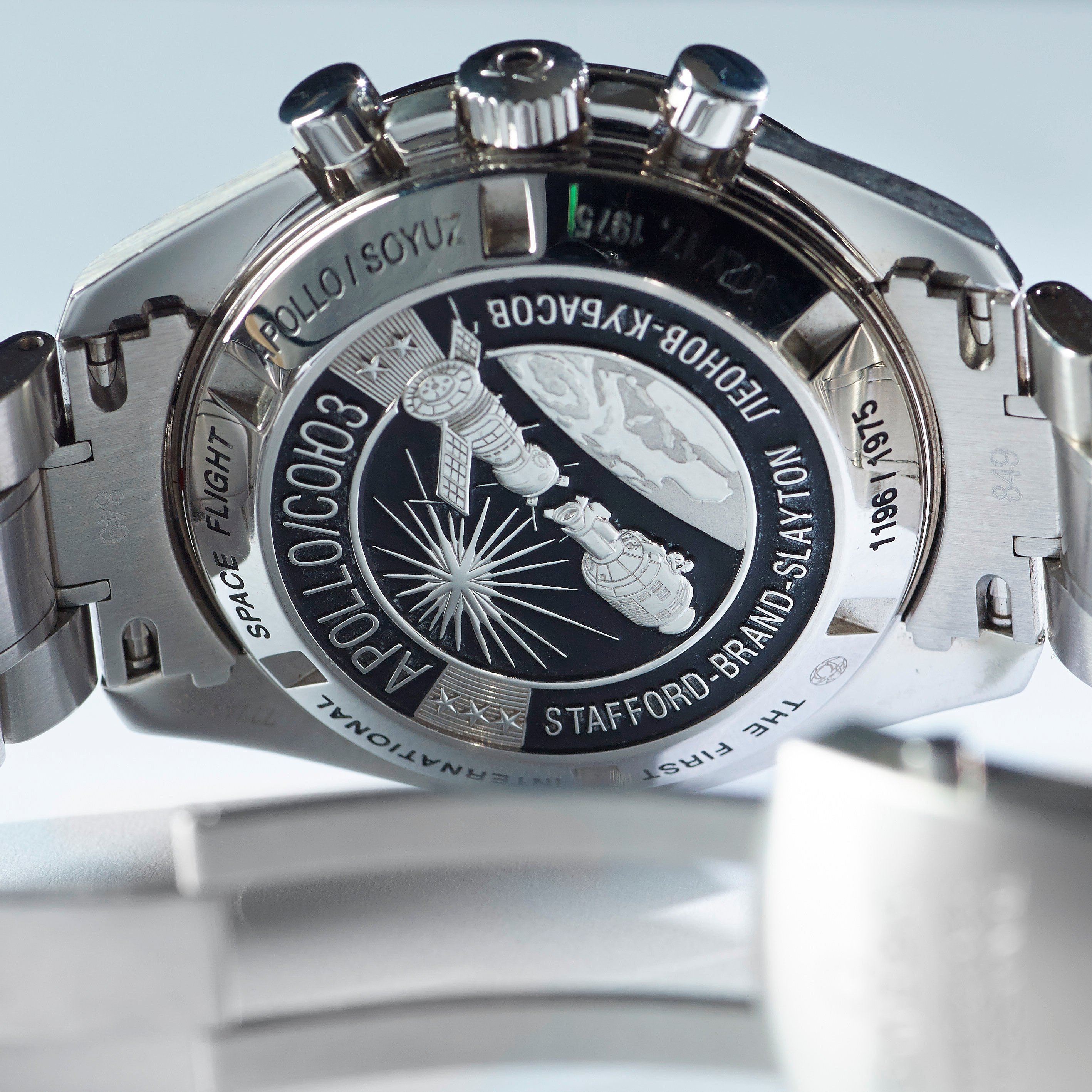 Omega - Speedmaster, Apollo - Soyuz. Stål. Manuell. Ø 42 mm. 2012 ...