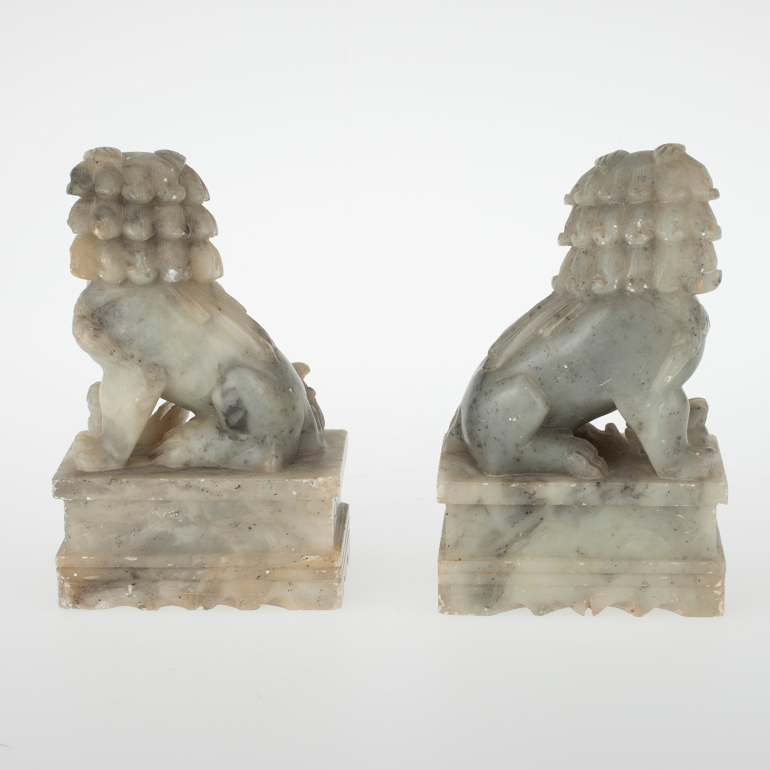 FO-HUNDAR, ett par, soapstone, Kina 1900-tal. - Bukowskis