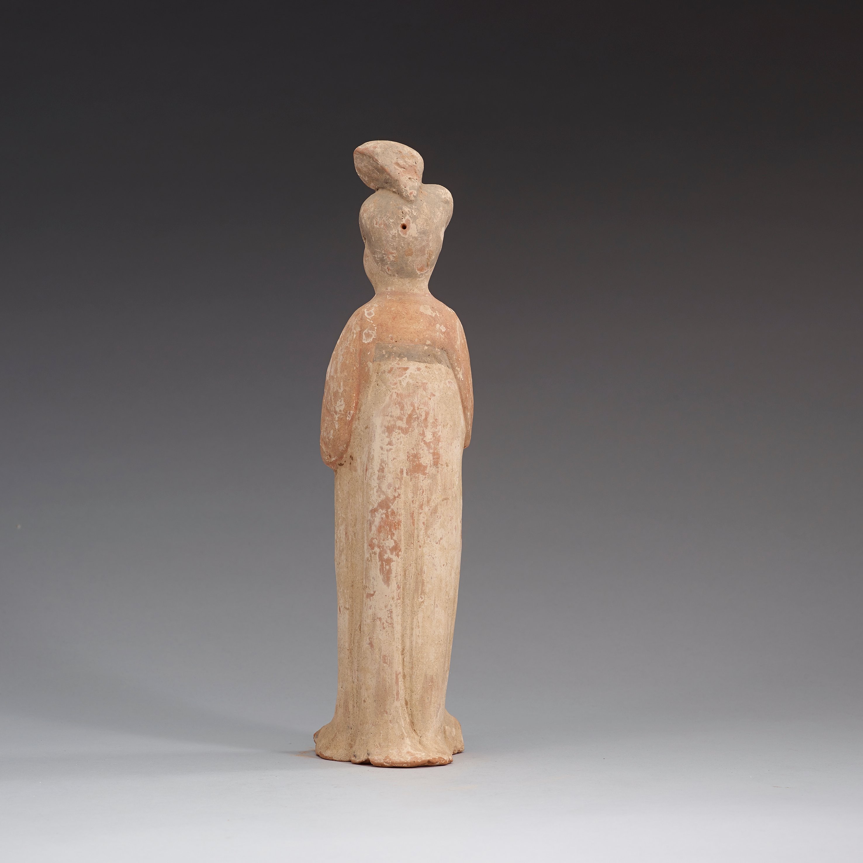 A painted pottery fat lady, Tang dynasty (618-906 AD). - Bukowskis