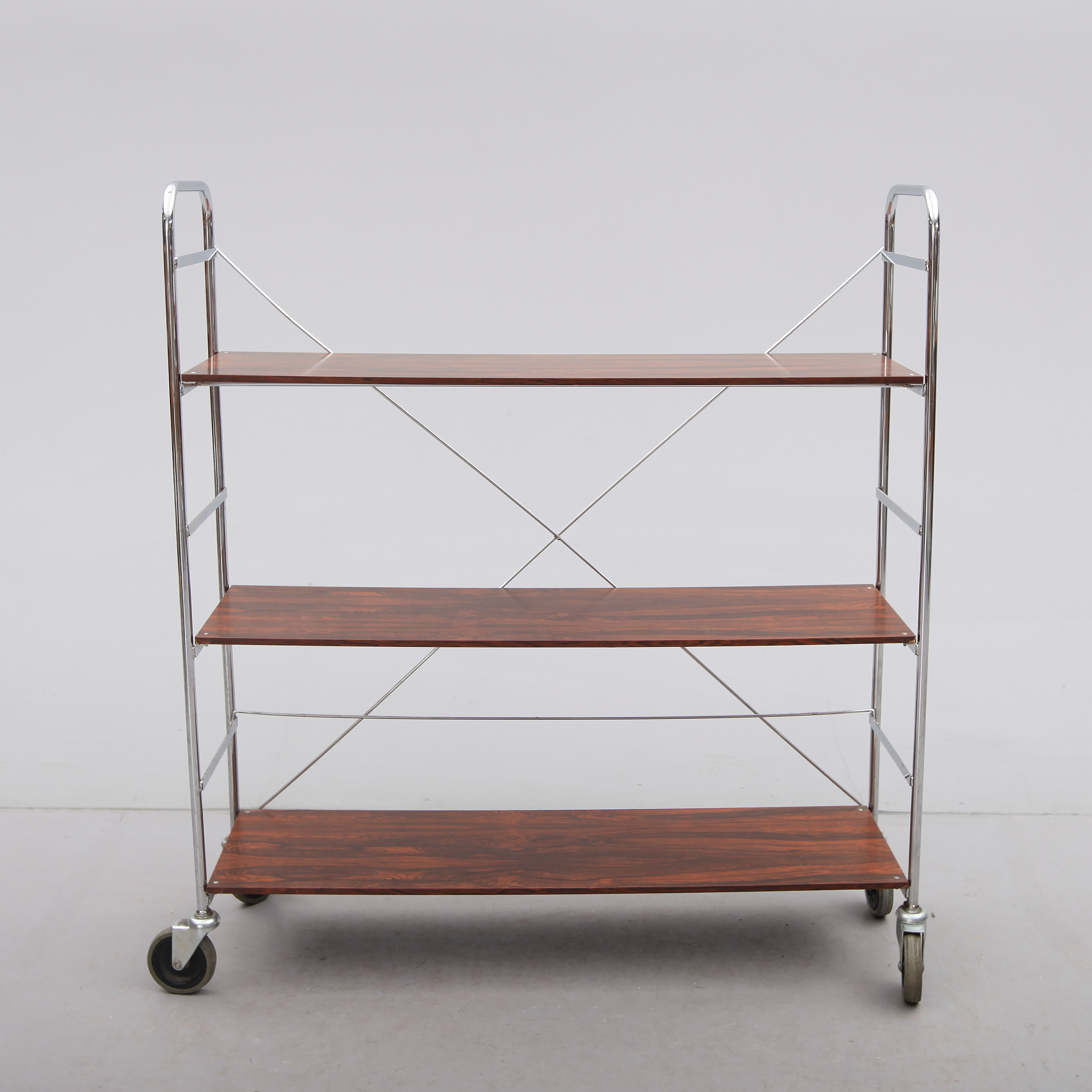 HYLLA/RULLVAGN, 1960-/70-tal. - Bukowskis