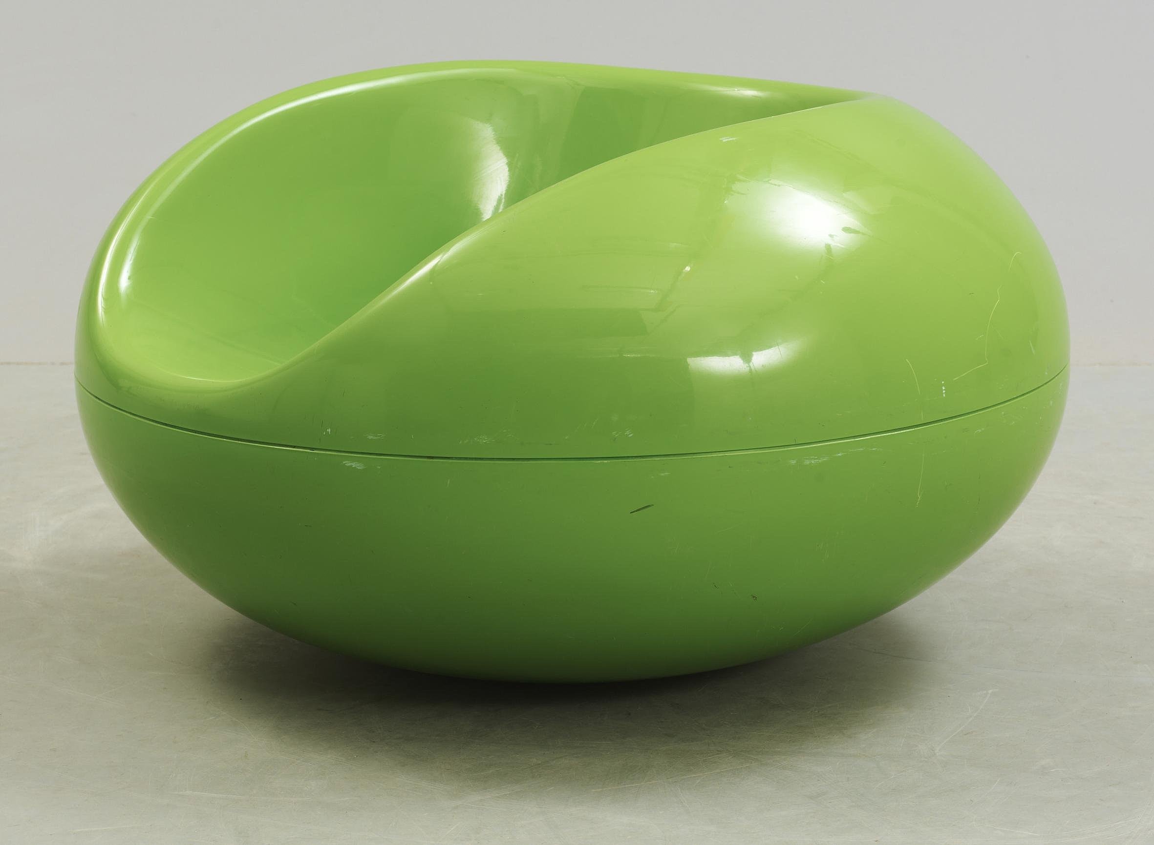 An Eero Aarnio 'Pastilli' easy chair, Asko, Finland. - Bukowskis