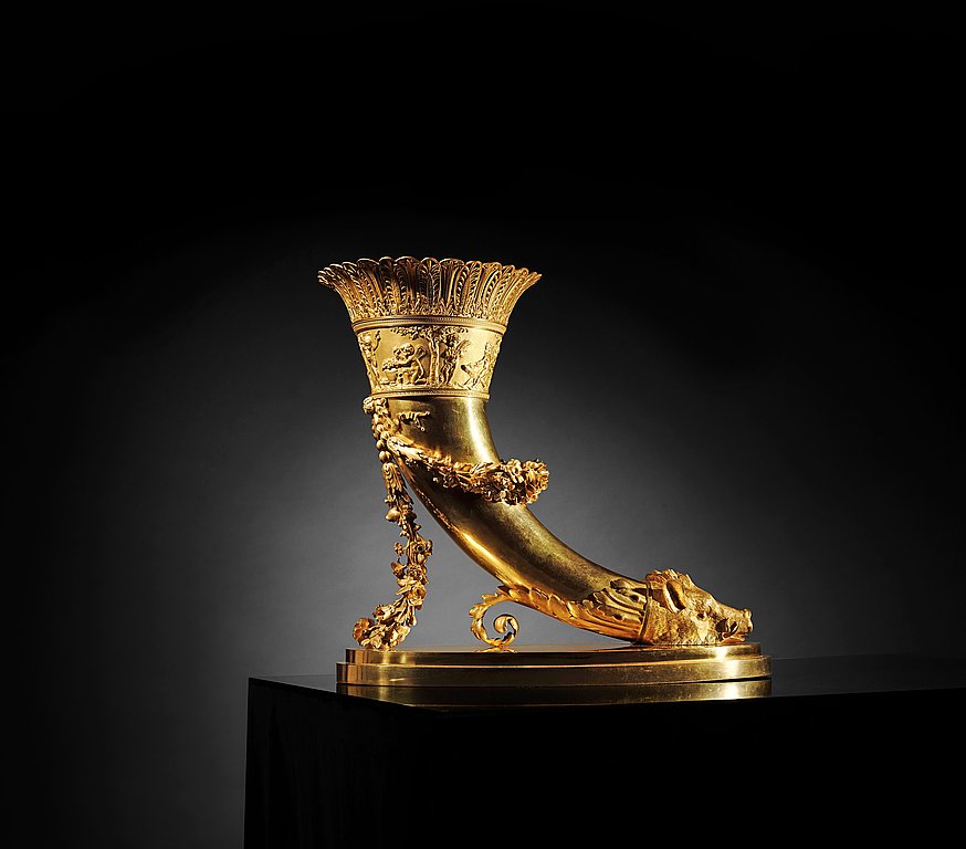 A RARE AND LARGE RHYTON VASE. French Empire, early 19th century ...