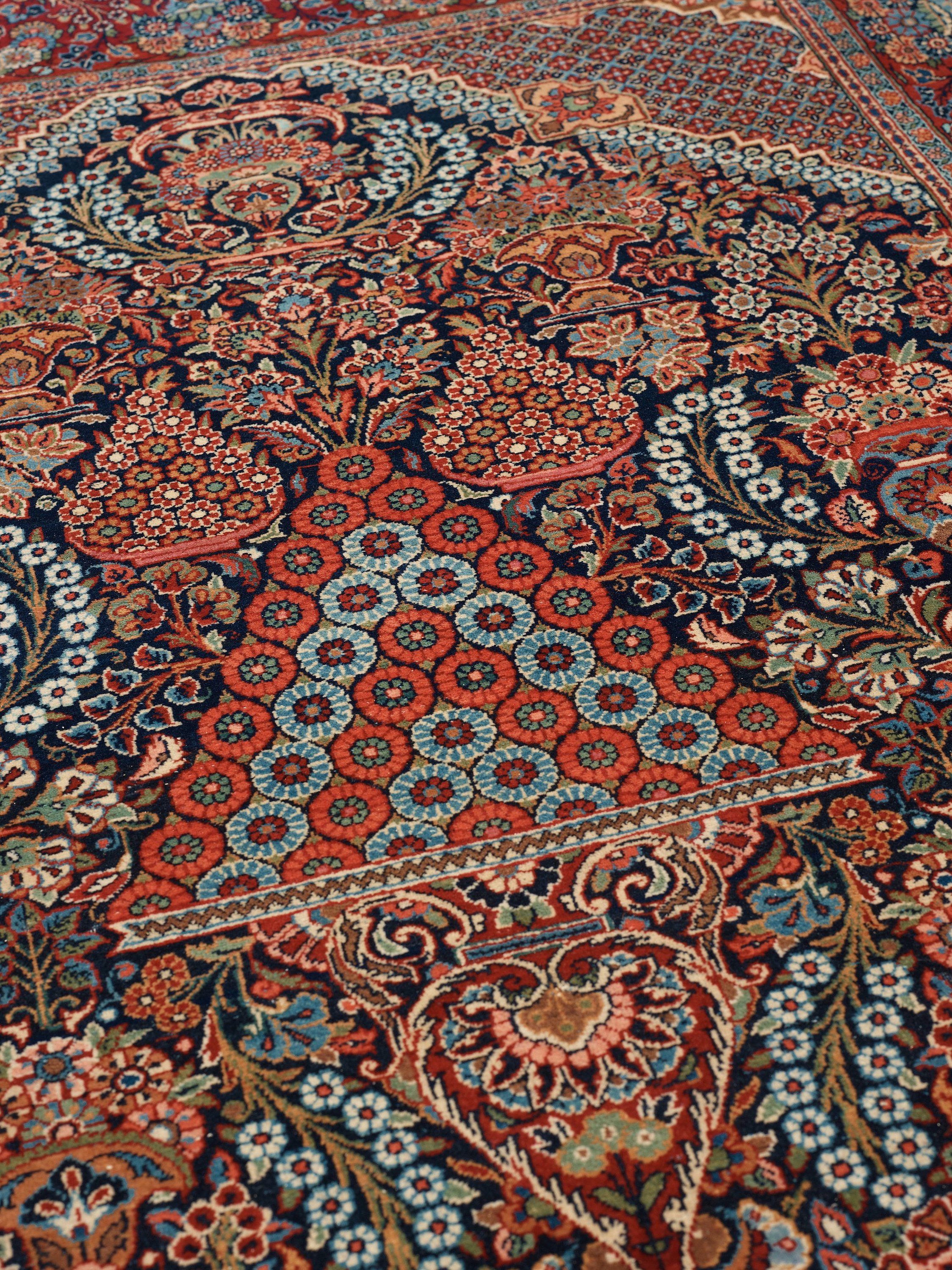 SEMI-ANTIQUE KASHAN. 224 x 134,5 cm. - Bukowskis