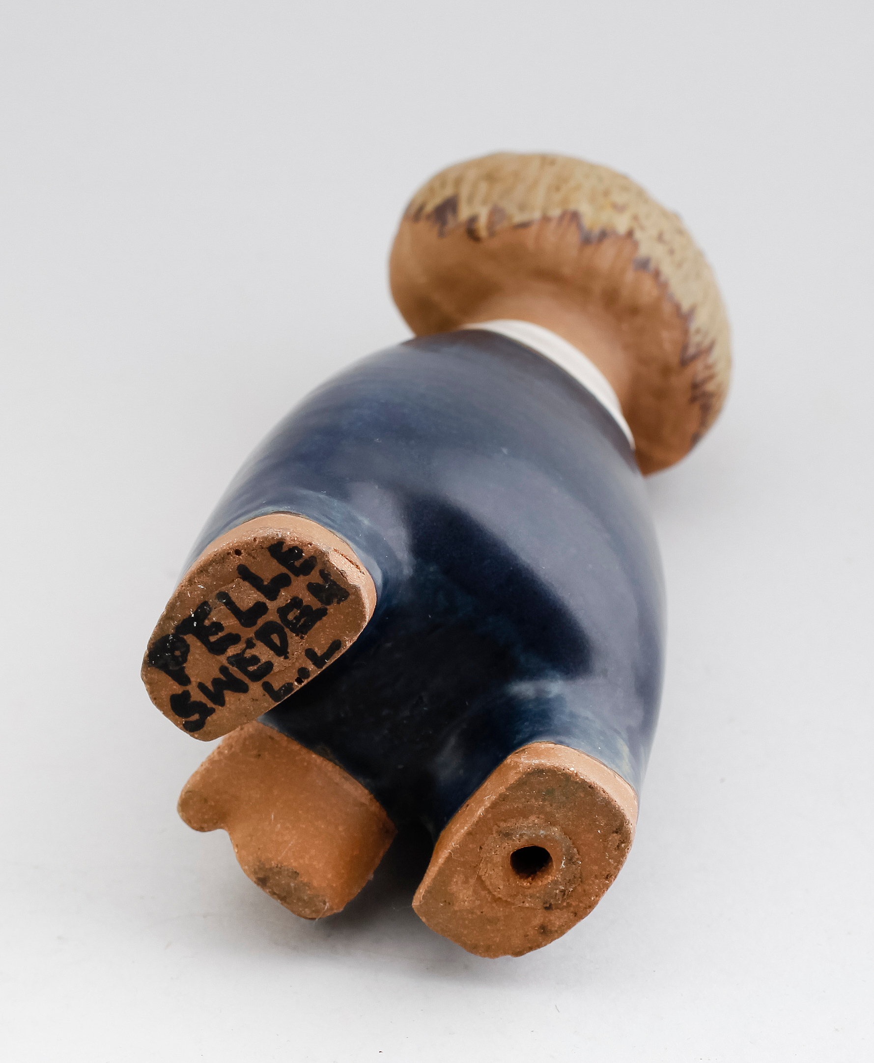 FIGUR, stengods, "Pelle", Lisa Larson, Gustavsberg. - Bukowskis