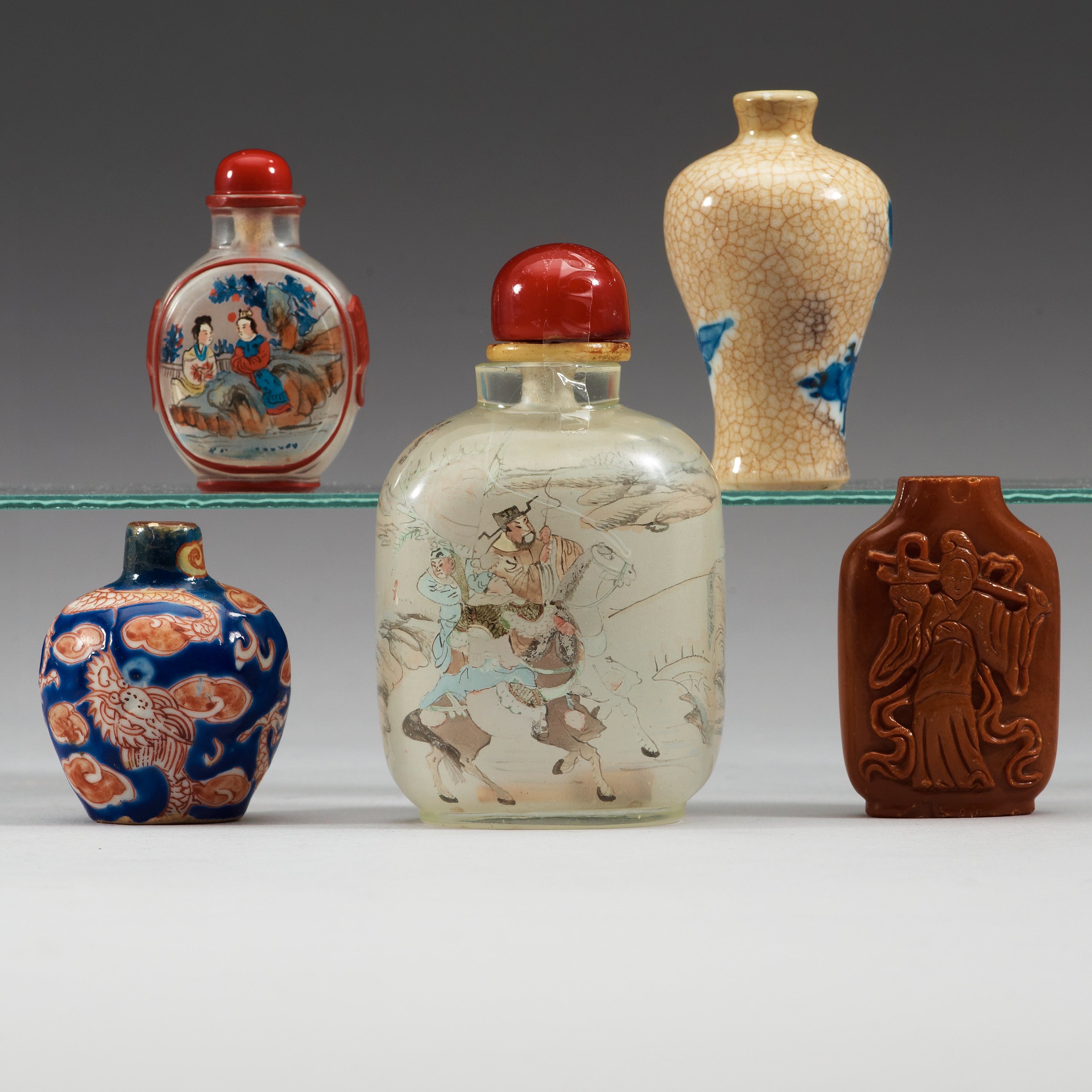 A set of five Chinese snuff bottles, first half of 20th Century ...