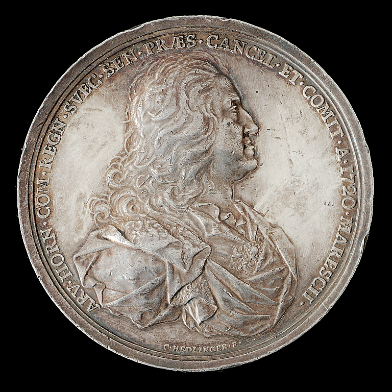 MEDALJ, silver, över Arvid Horn, Hedlinger, 1720. Vikt ca 102,7 gram ...