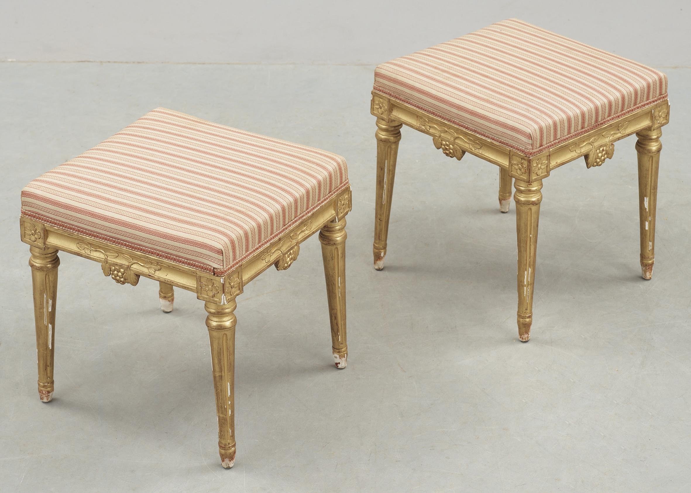 A pair of Gustavian stools. - Bukowskis