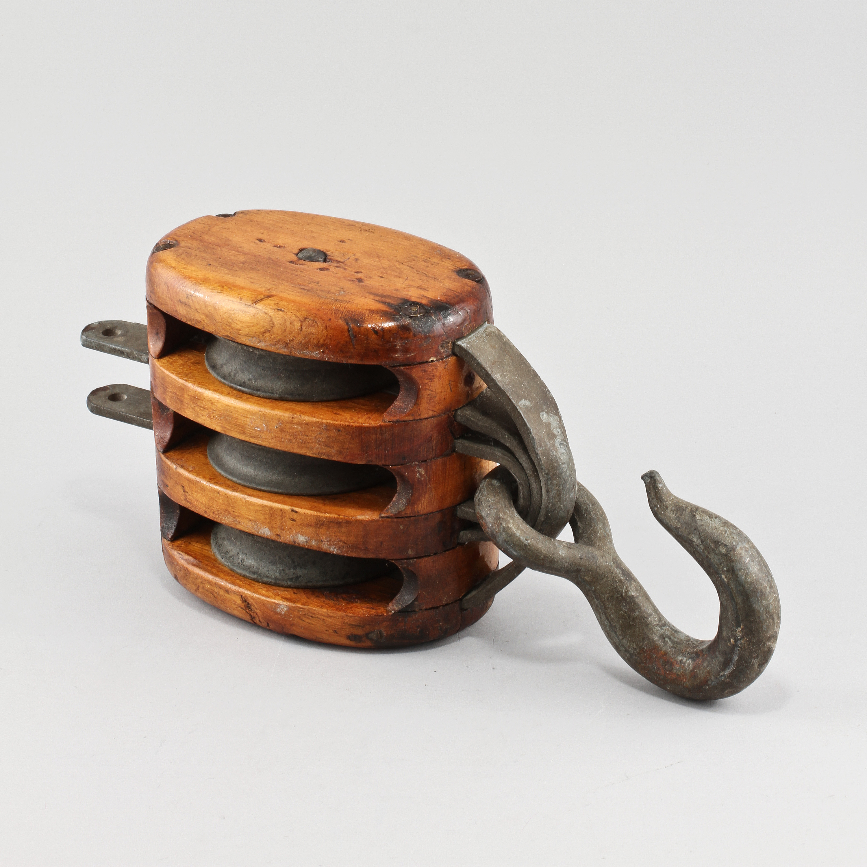 TALJA, 1900-tal. - Bukowskis