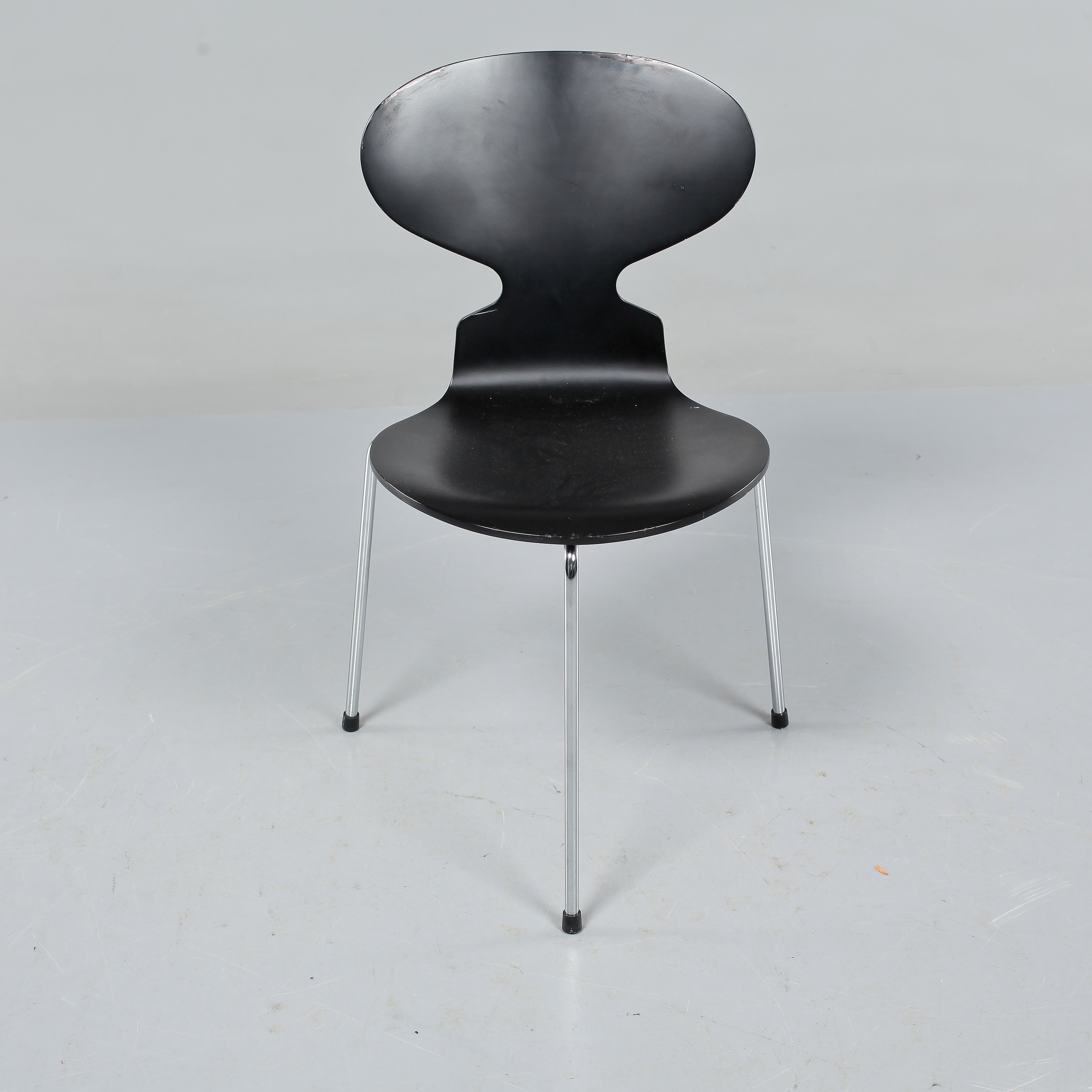 STOL, "Myran", Arne Jacobsen, Fritz Hansen, detta exemplar tillverkat ...