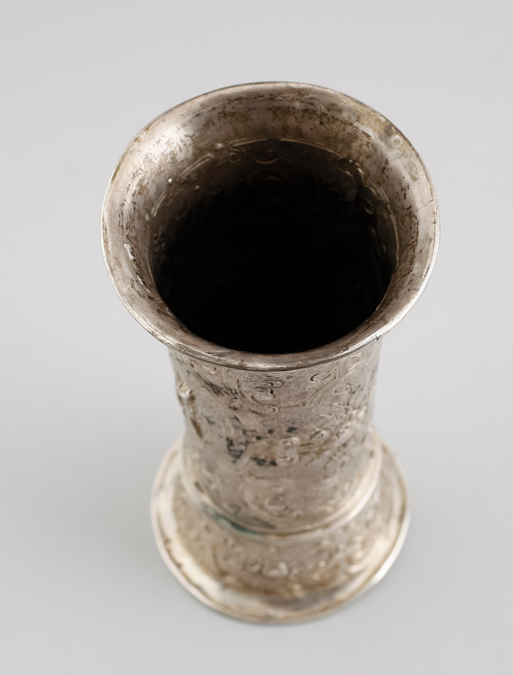 VAS, silver, möjligen Frankrike, 1800-tal. Vikt ca 200 gram. - Bukowskis