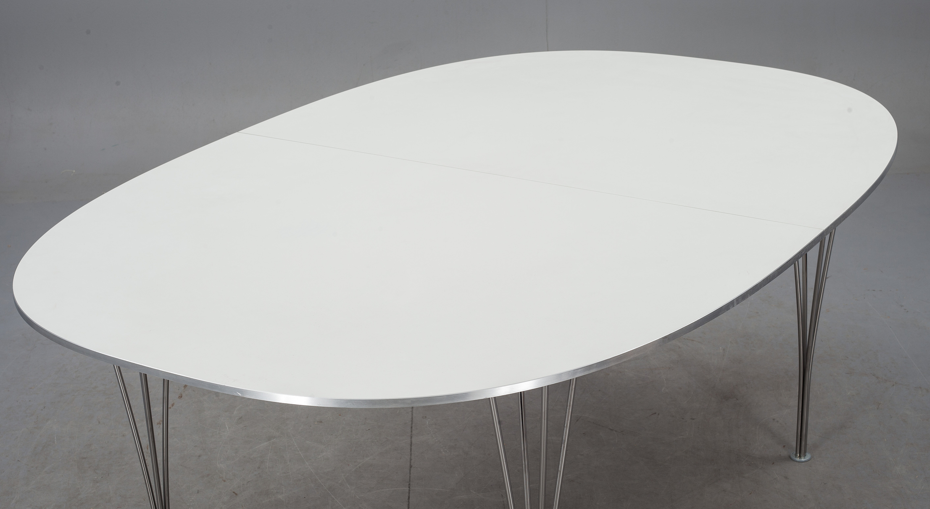 BORD, "Superellips", Bruno Mathsson, Piet Hein, Fritz Hansen. - Bukowskis