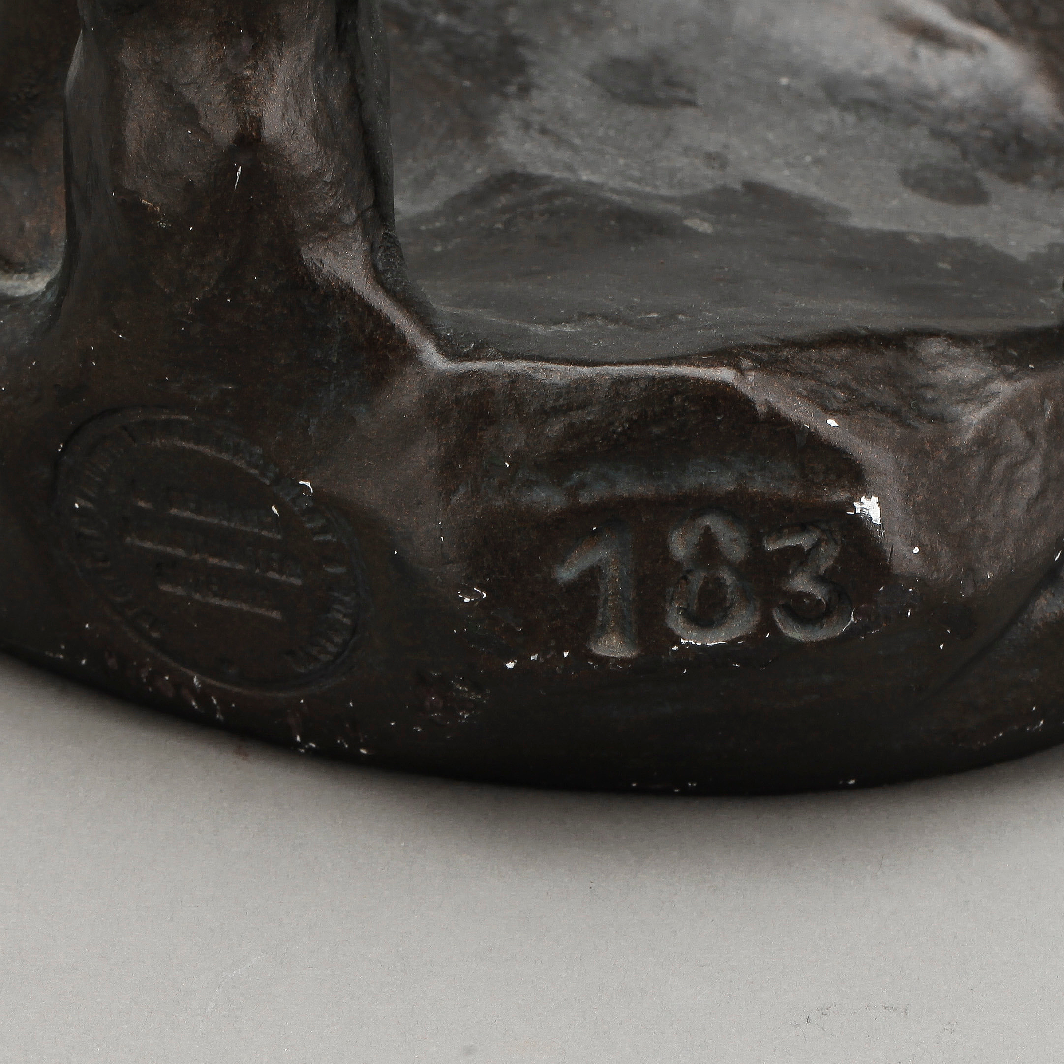 SKULPTUR, glaserad gips, efter Per Hasselberg, stämplad G. Bernardi ...