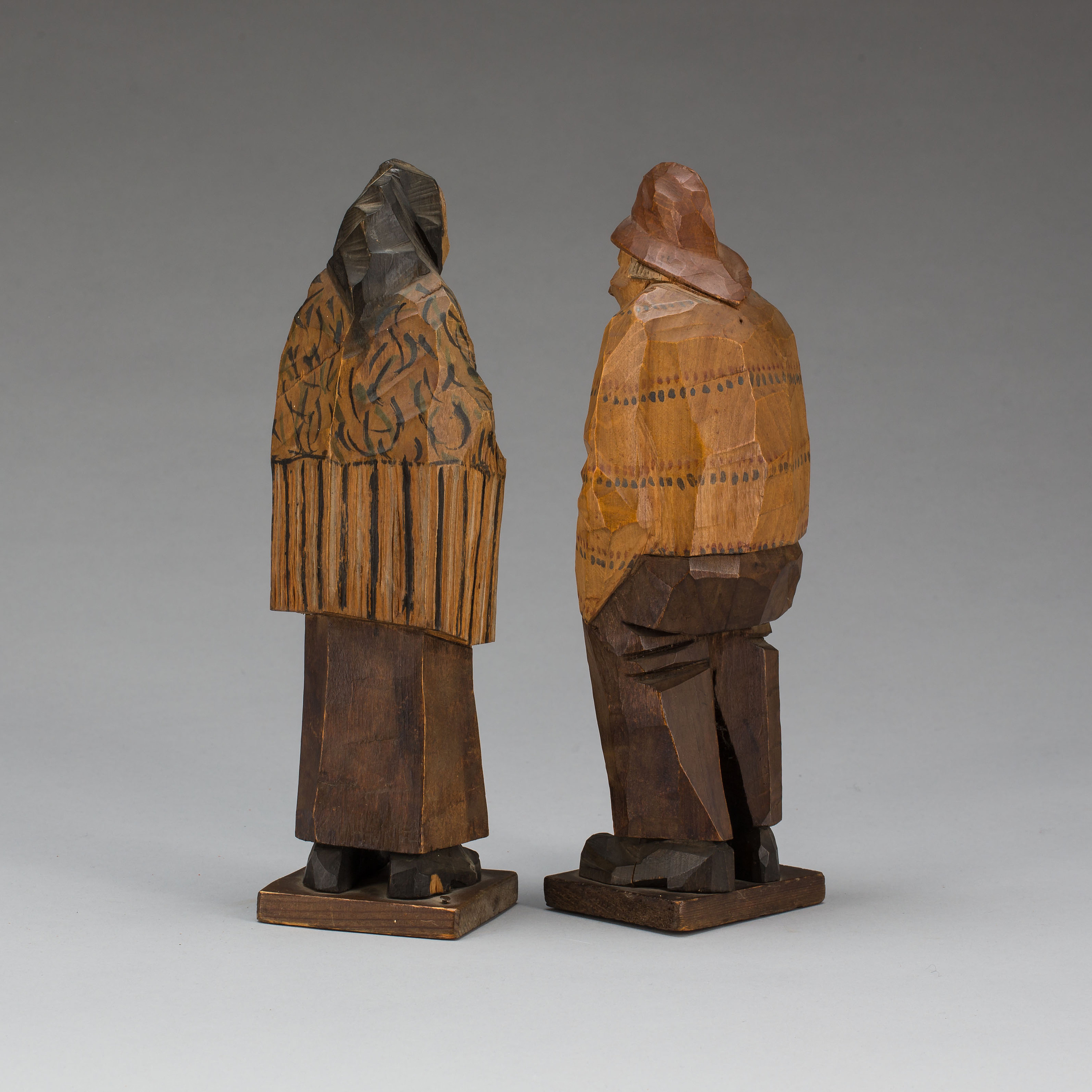 CARL OLOF TRYGG, skulpturer, trä. Signerade och daterade 1925. - Bukowskis