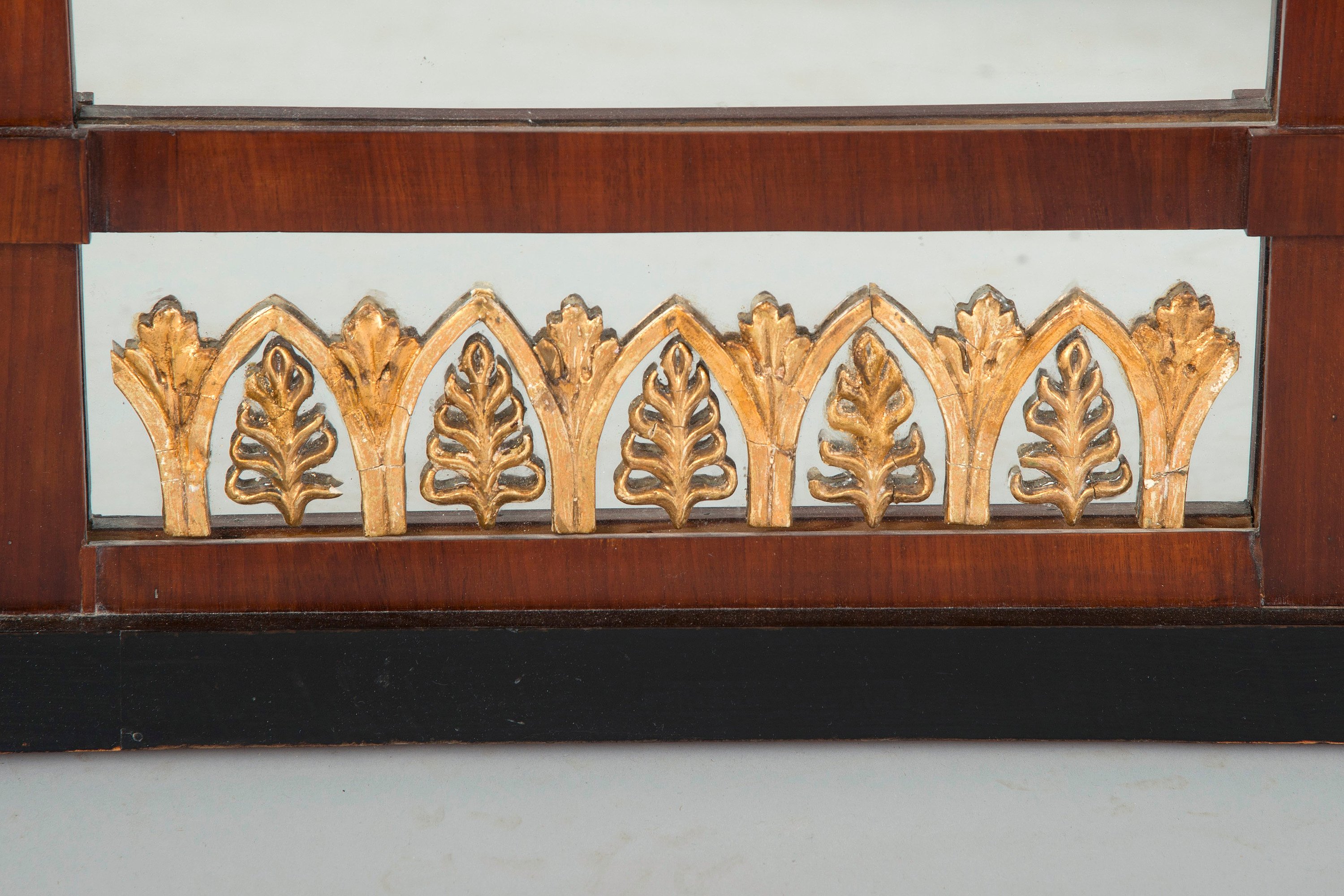 EMPIRE SPEGEL AV P.G. BYLANDER. - Bukowskis